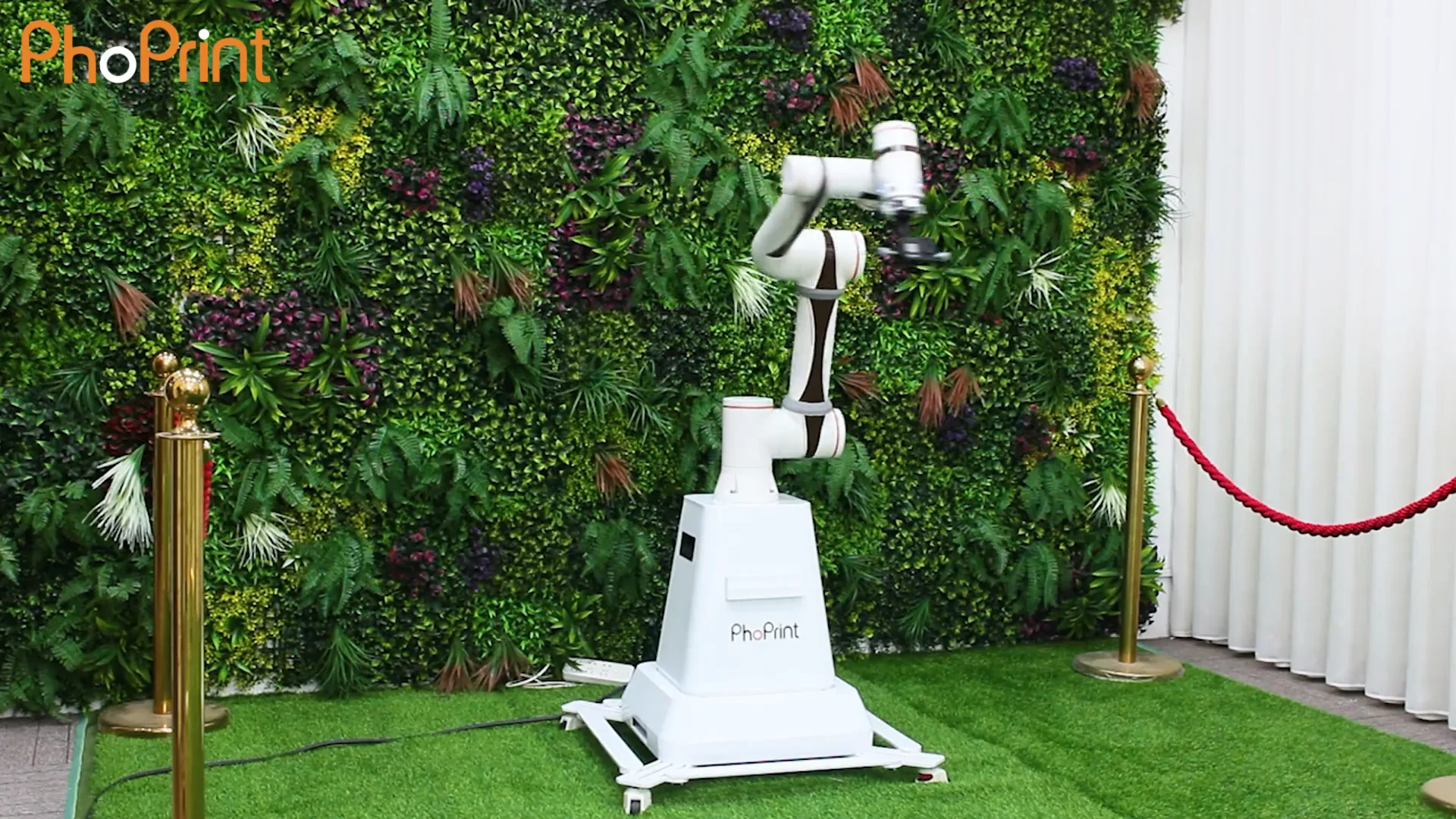 Factory Automated Spin Glambot Robotic Arm Camera Video Selfie Photo ...