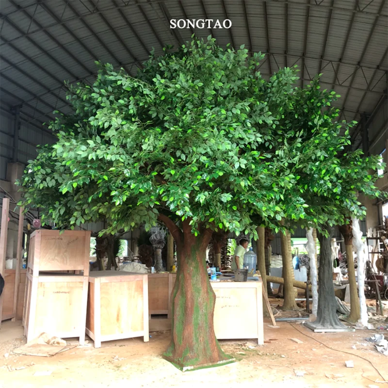 Large Artificial Green Tree - Perfect for Indoor Decoration