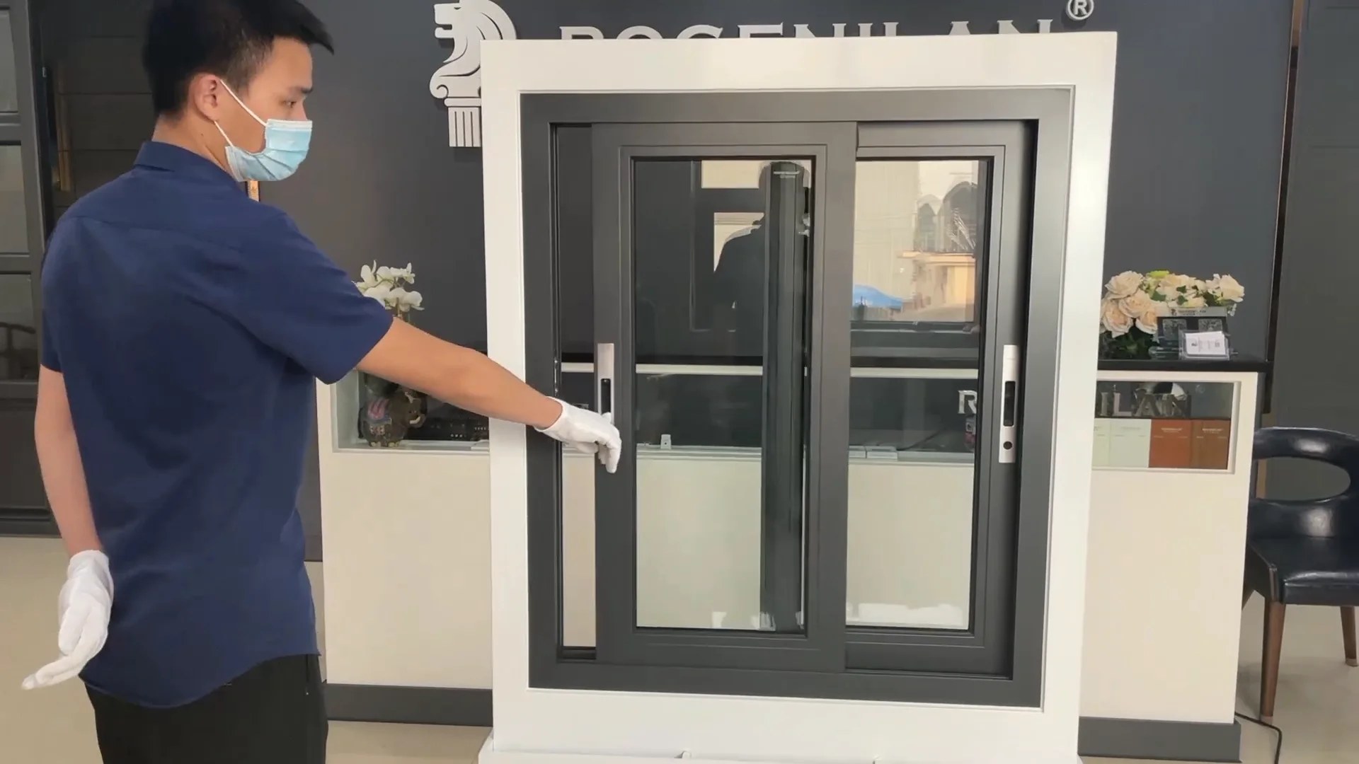 4 Panel Tempered Glass Aluminium Sliding Windows With Mosquito Net ...