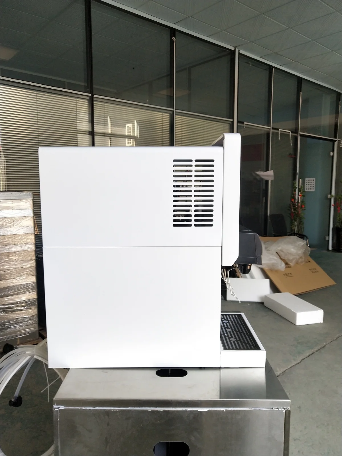 4v Commercial Coke Vending Machine - Buy Commercial Cold Drink ...