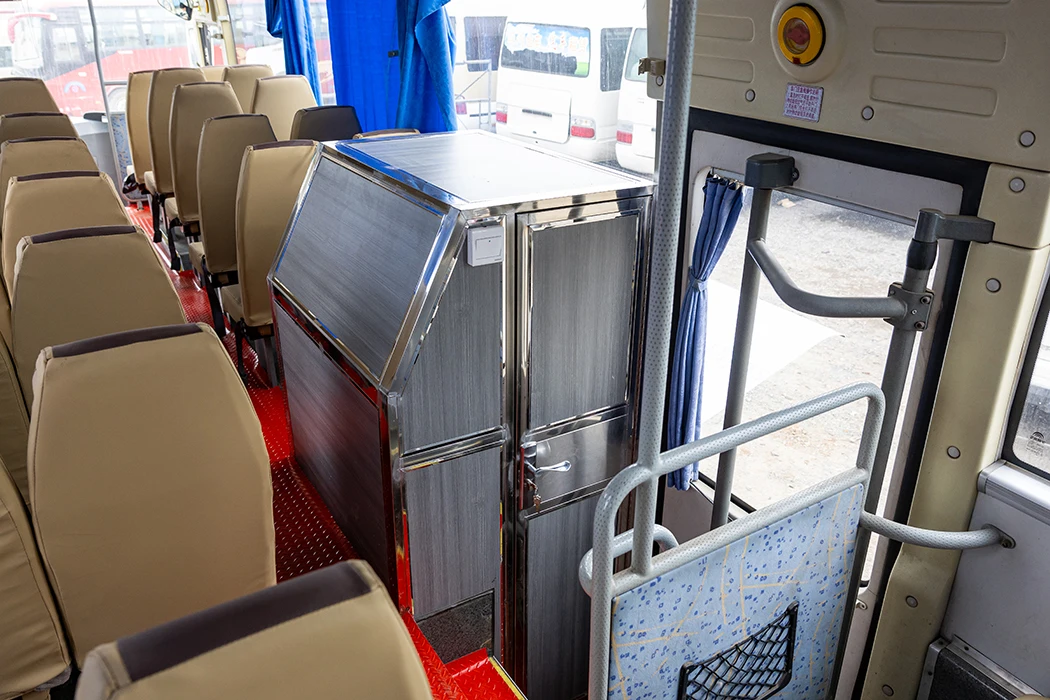 Luxury 70 72 Seater Bus Used Buses And Coaches For Sale Euro 3 ...