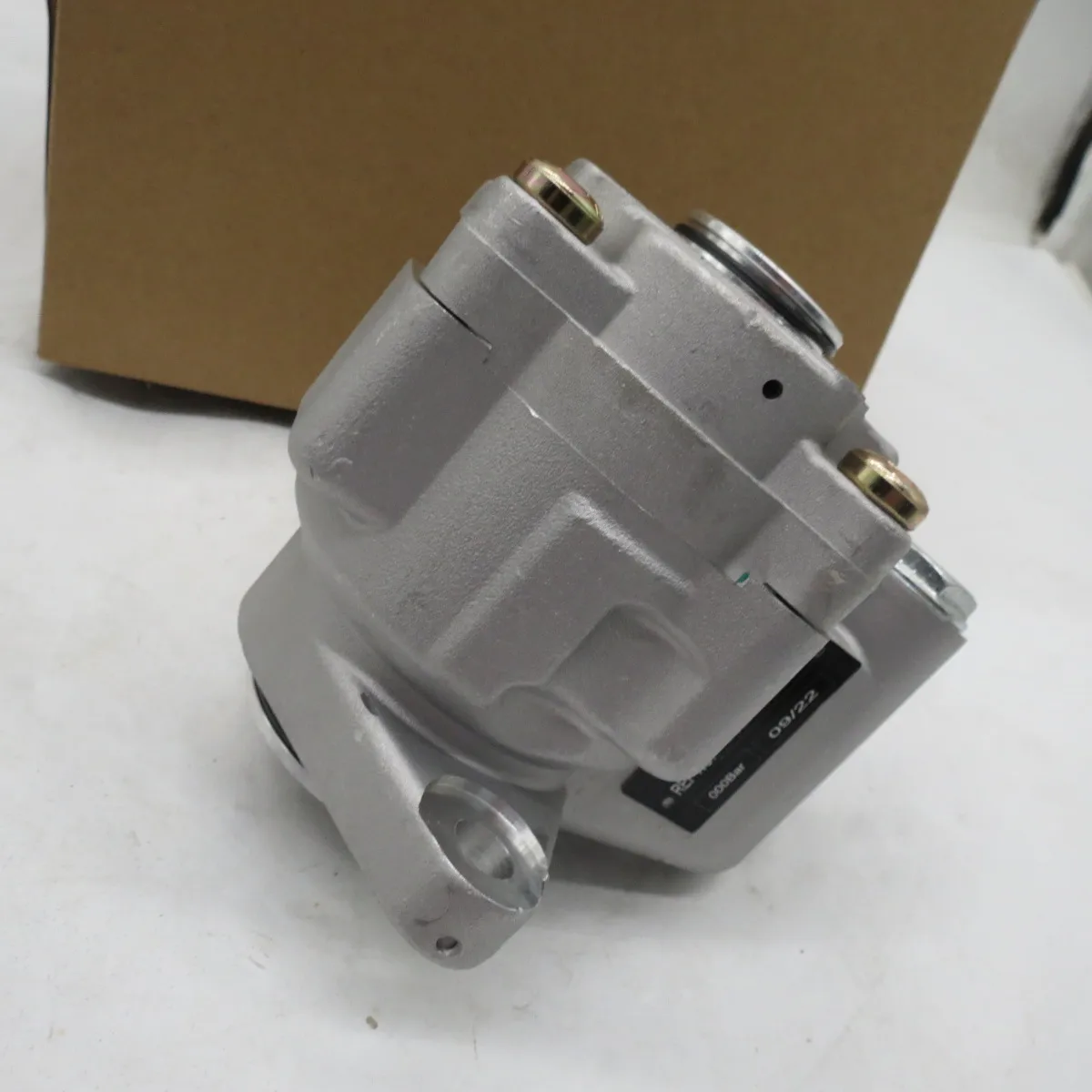 Truck Spare Parts Steering Booster Pump 41211223 Hydraulic Pump ...