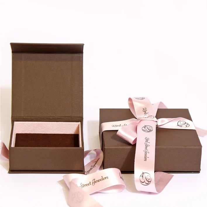 Custom White Magnetic Jewelry Box Rigid Packaging Flap Magnetic Gift ...