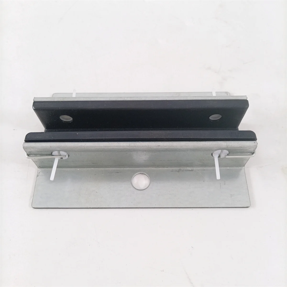 Elevator guide shoe length 140mm groove 10mm 16mm 140*94mm lift spare ...