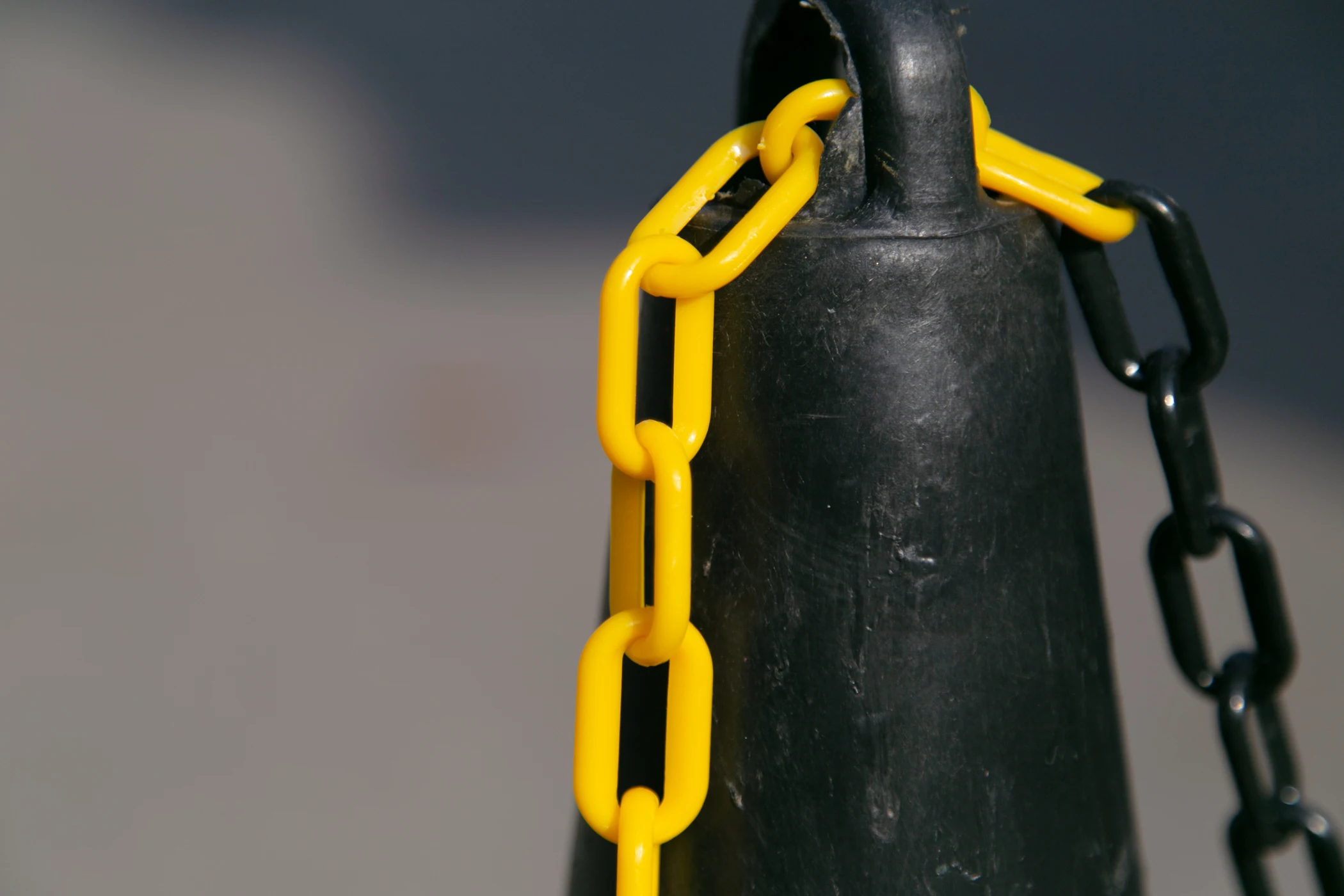 6mm Colored Traffic Roadway Safety Plastic Chains