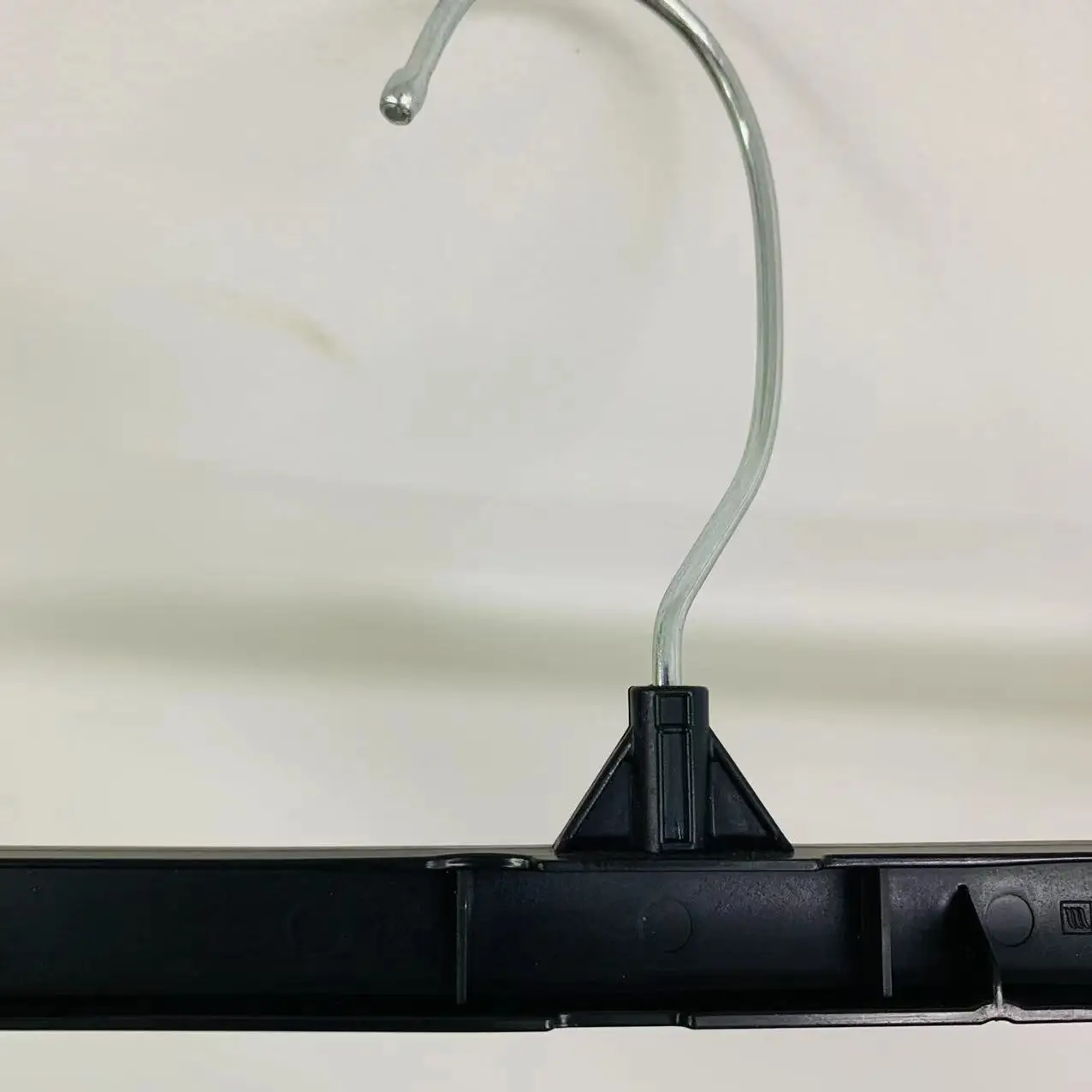 14 Inch Shopping Mall Pants Hanger,Solid Black Plastic Adult 6014 Pants ...