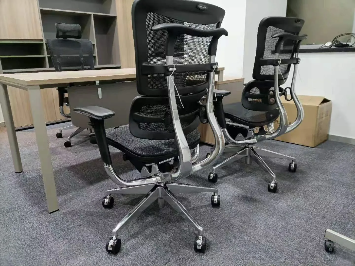 JNS 801 Ergonomic Mesh Office Chair - Adjustable & Stylish
