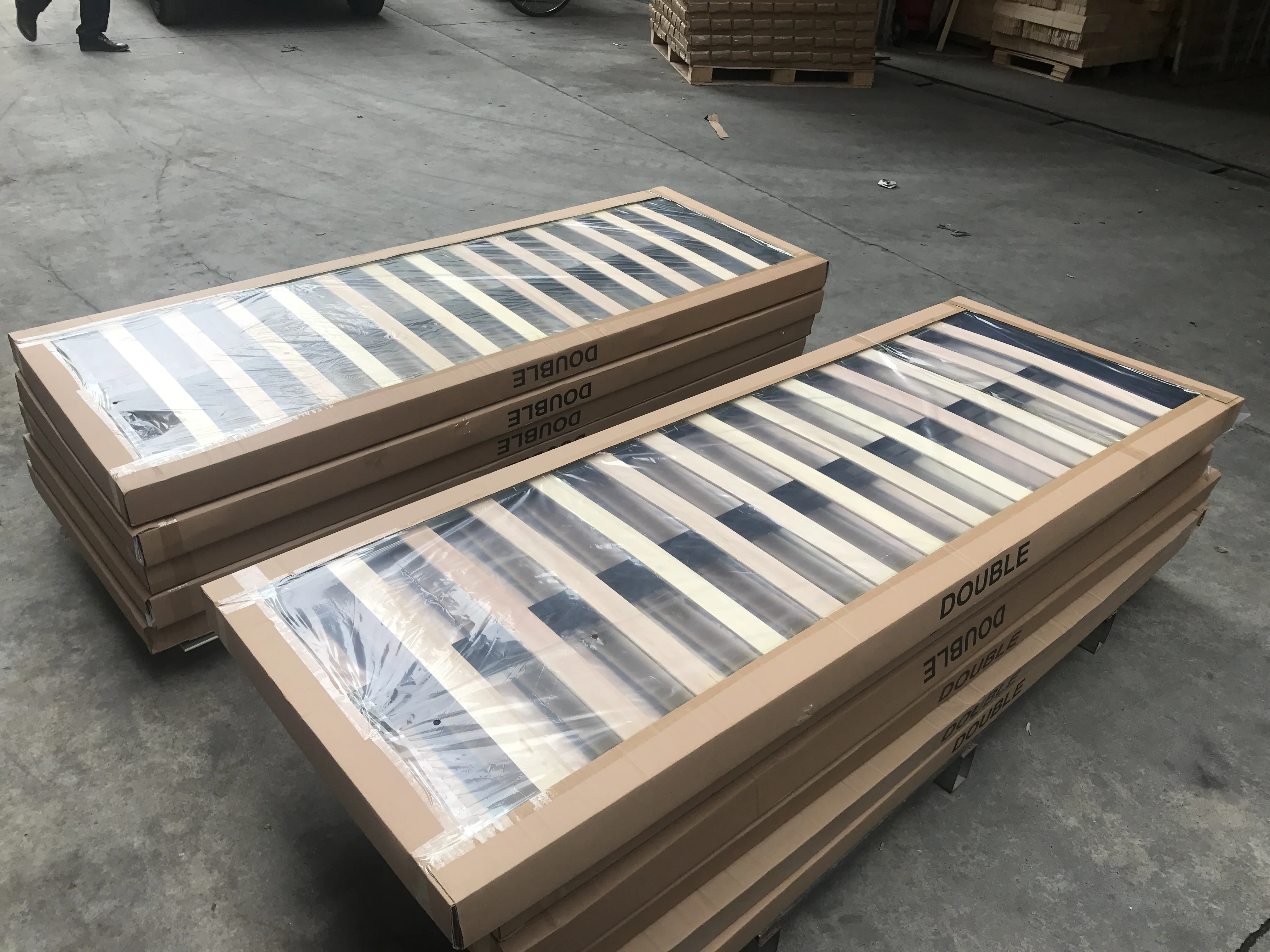 Customizable Flat Slats Foldable Metal Platform Bed Frame - Buy Flat ...