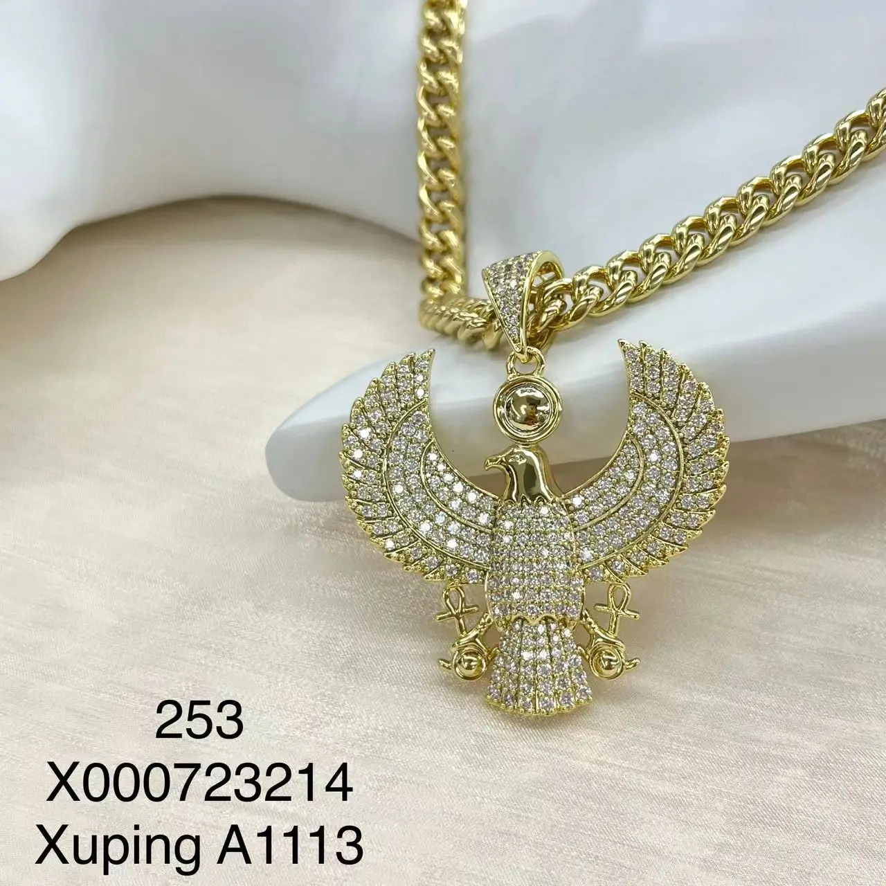 Xuping 14K Gold Color Plated CZ Butterfly Pendant Necklace