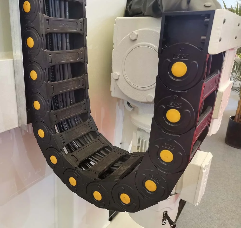 Drag Chain Cable Carrier for Hydraulic Hoses - RUIAO