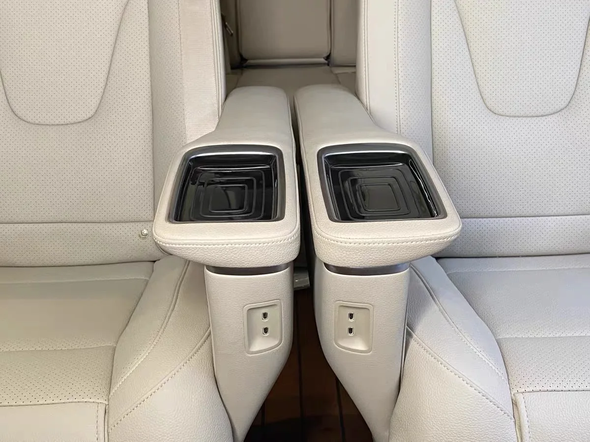 Classic Vclass W447 OEM Luxury Leather Seats for VITO V260