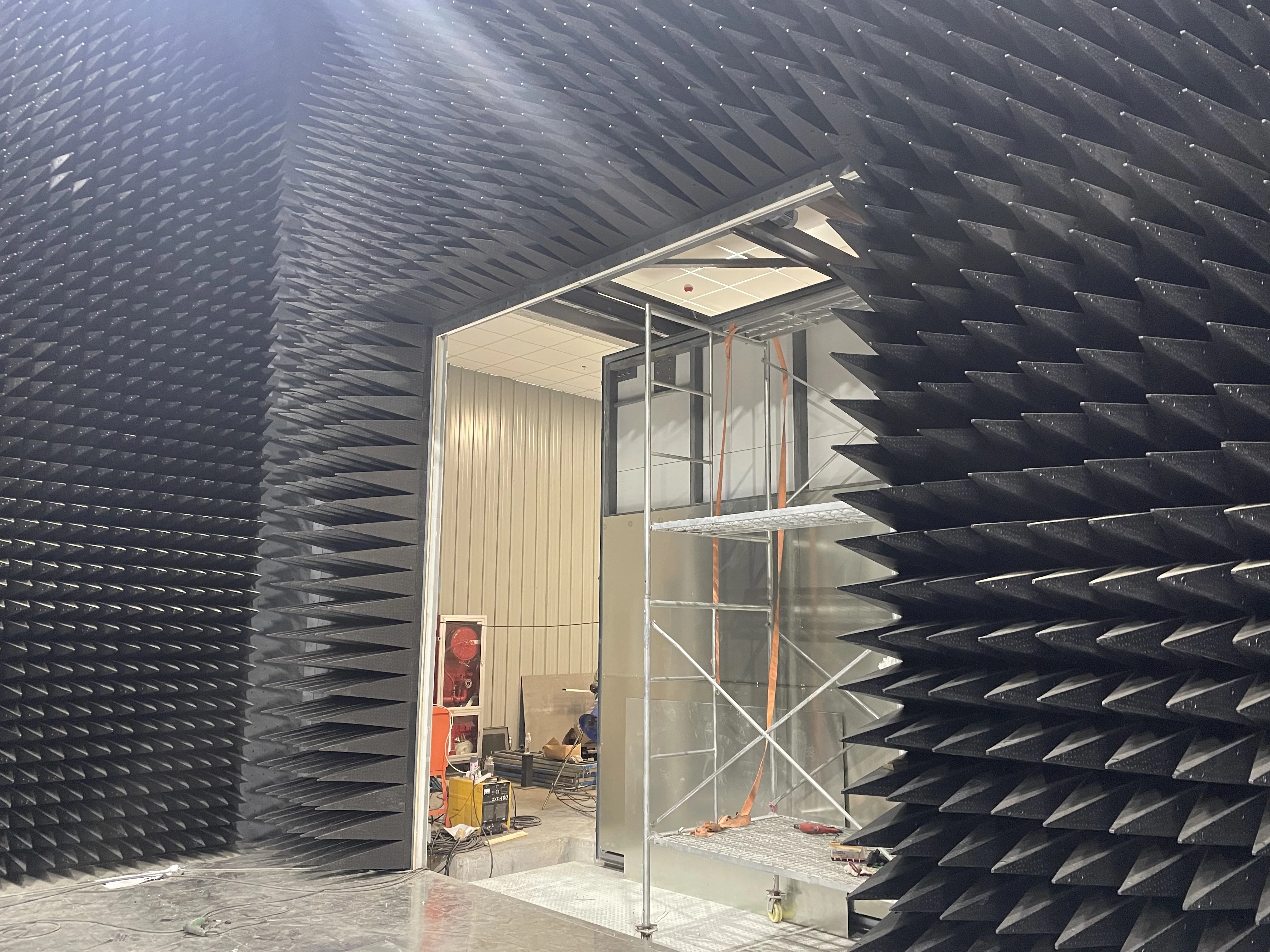 HPA Series EPP 30mhz-40ghz Hybrid Pyramid Absorber Materials for EMC ...