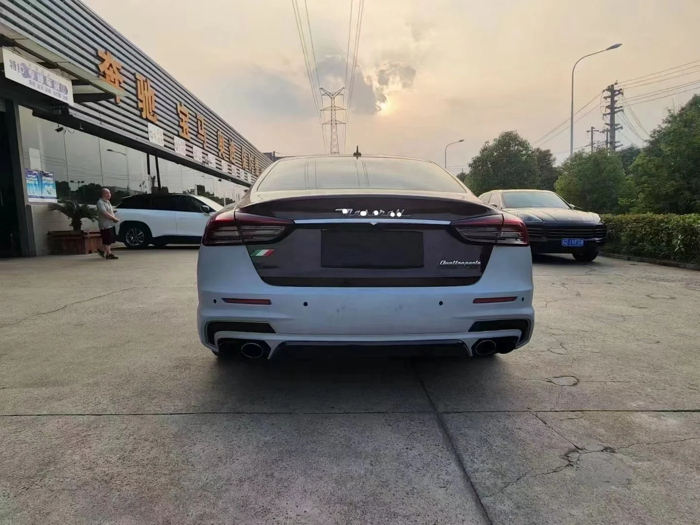 Maserati Quattroporte Trofeo Performance Body Kit LED Lights