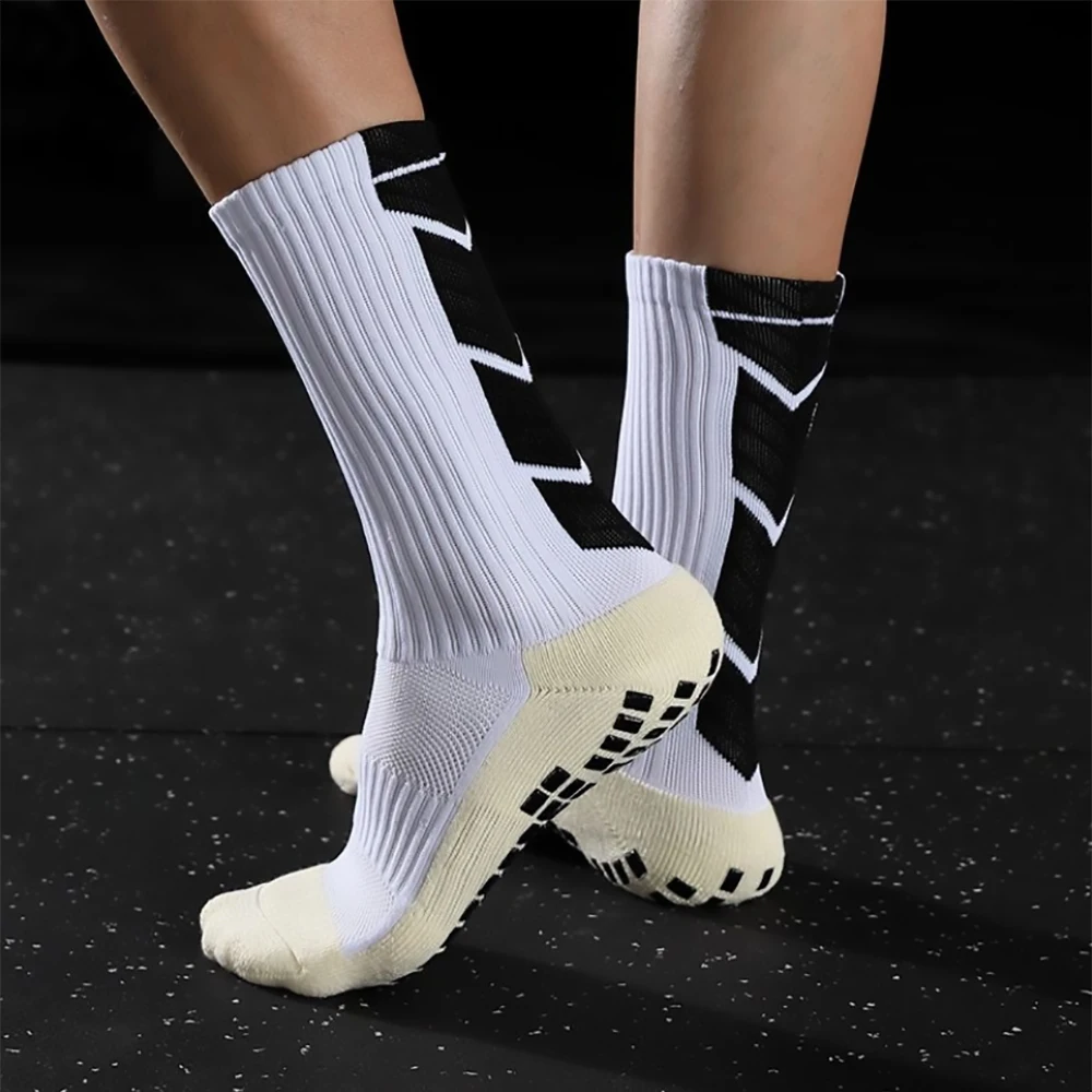 Free Packing Grip Socks Uron Custom Soccer Football Socks Grip Anti ...