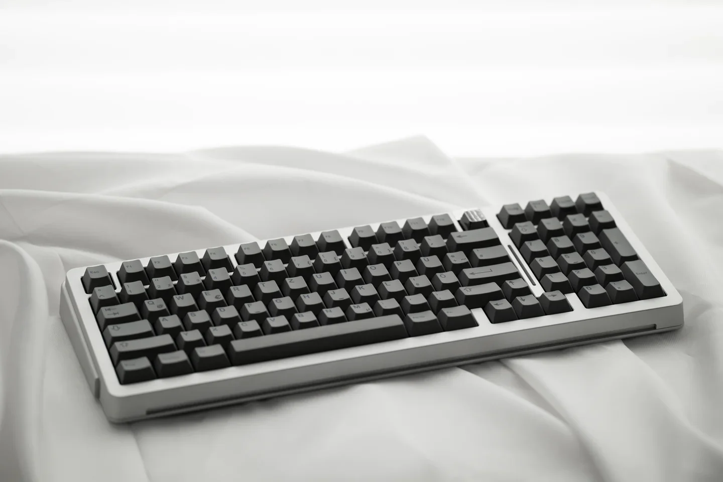 Custom Keyboard Kits - DIY Gaming Keyboards with CNC Keycaps