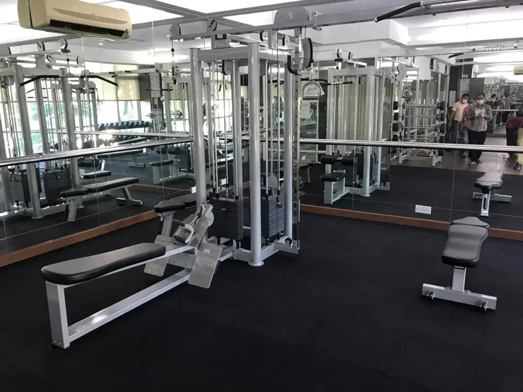 Jungle 8 Station Multi Gym Functional Training Strength Machine Body ...