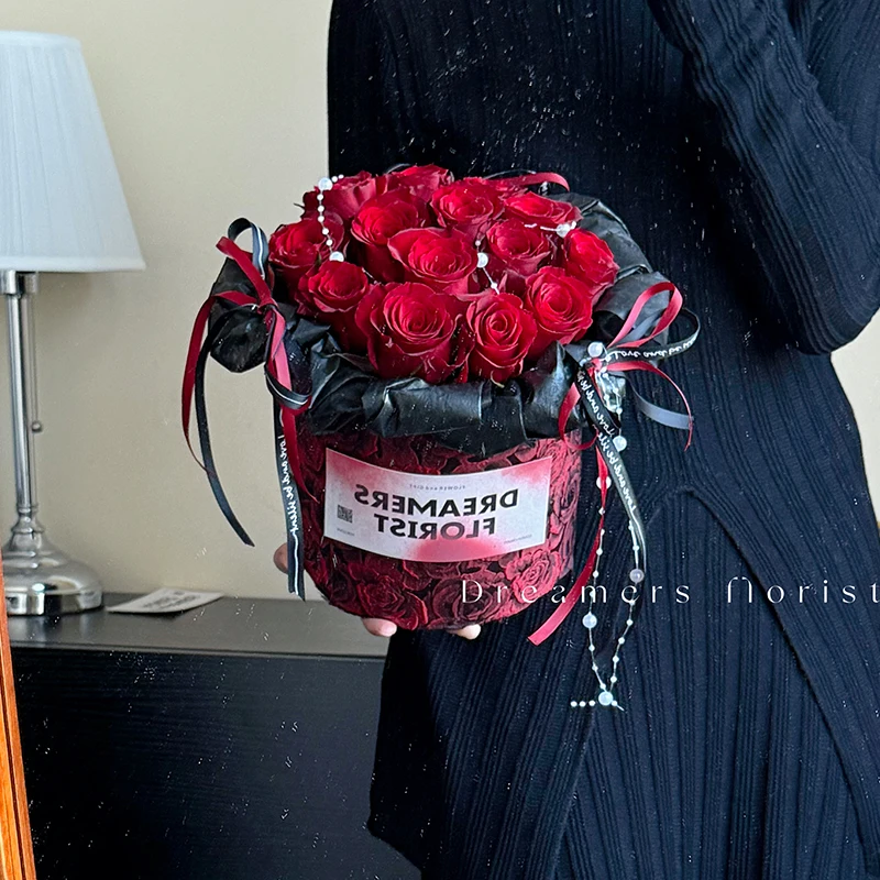 Rose Flower Hugging Bucket Circular Arrangement Bucket DIY Flower Art ...