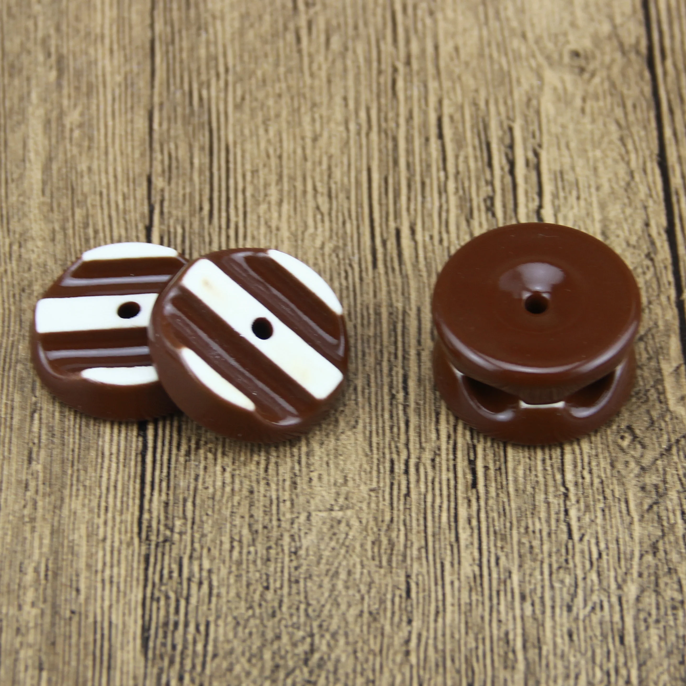 Retro White Porcelain Cable Holders - Stylish & Functional