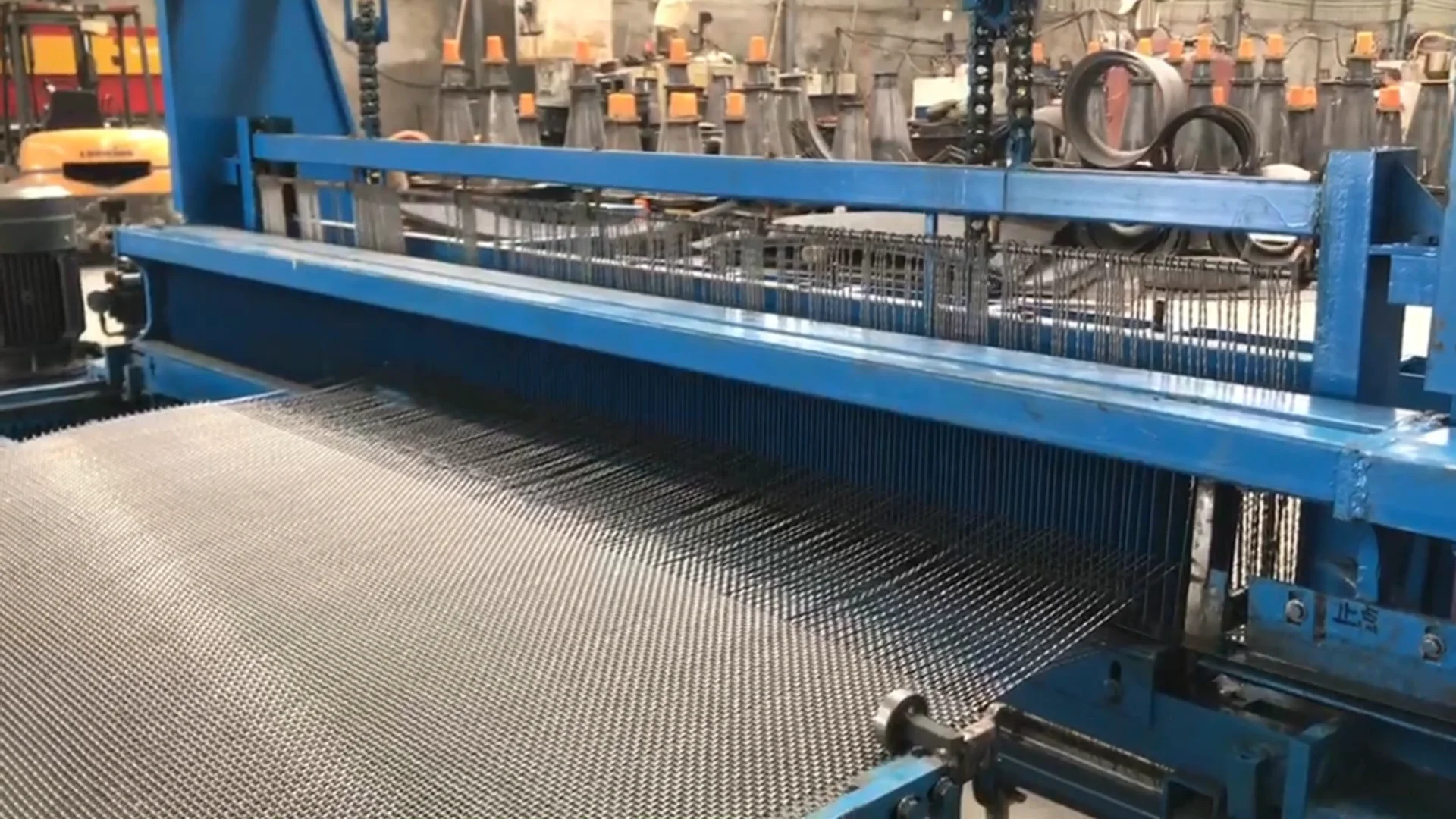 Full Automatic Crimped Wire Mesh Making Machine For Vibrating Screen ...