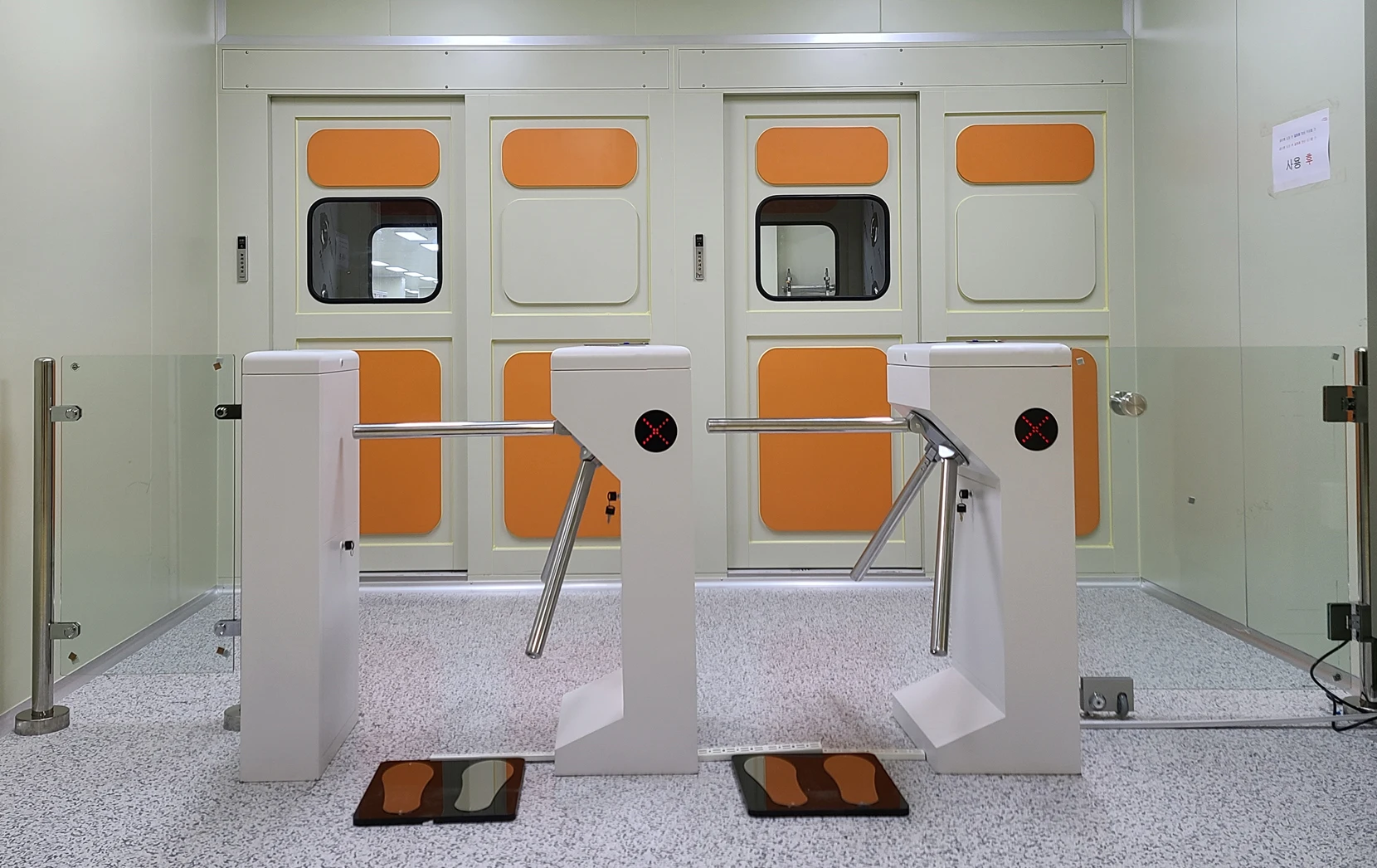 Access Control Scanning QR Code Barrier Gate - Semi Automatic