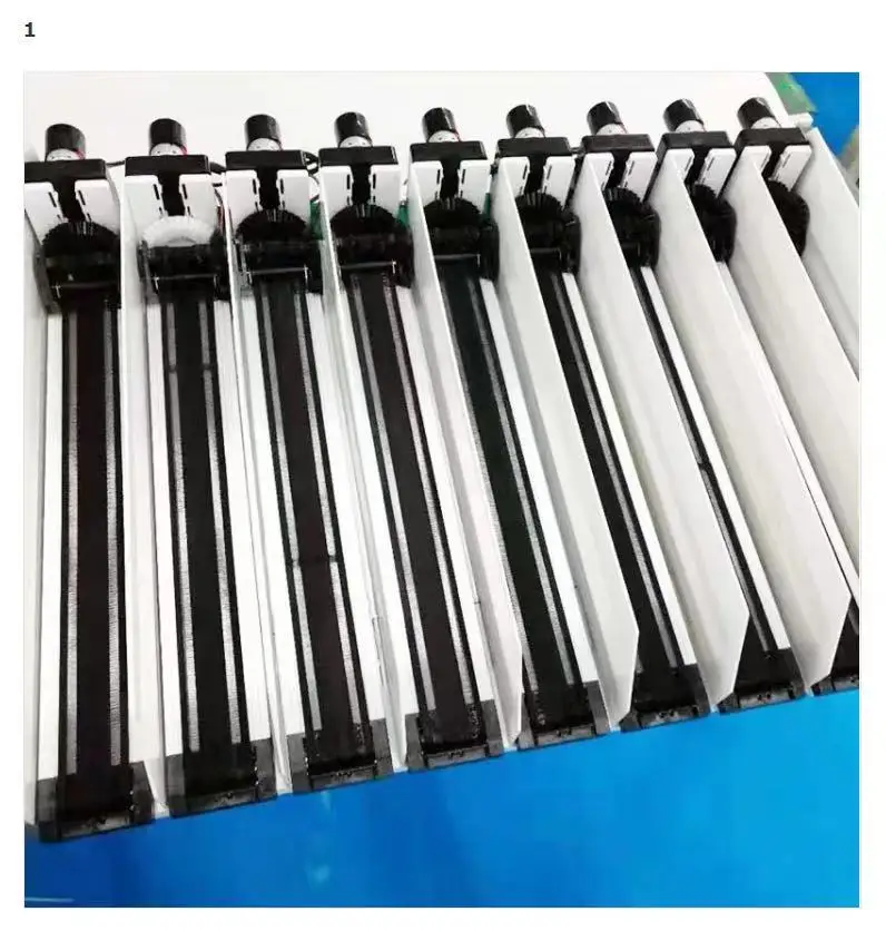 Miniature Conveyors Belt for Vending Machines - 100000 Storage Capacity