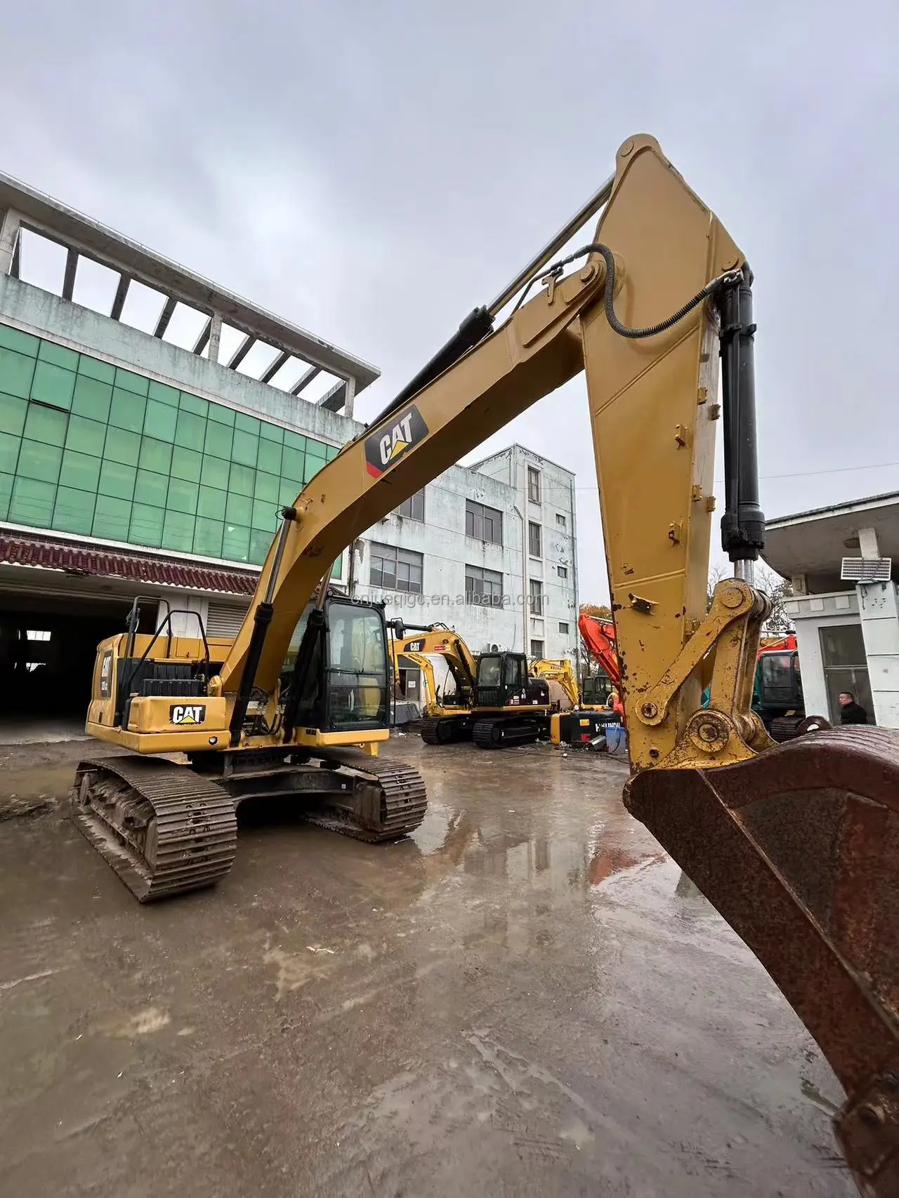 Cat 320 Excavator - Reliable Performance & Durable Design