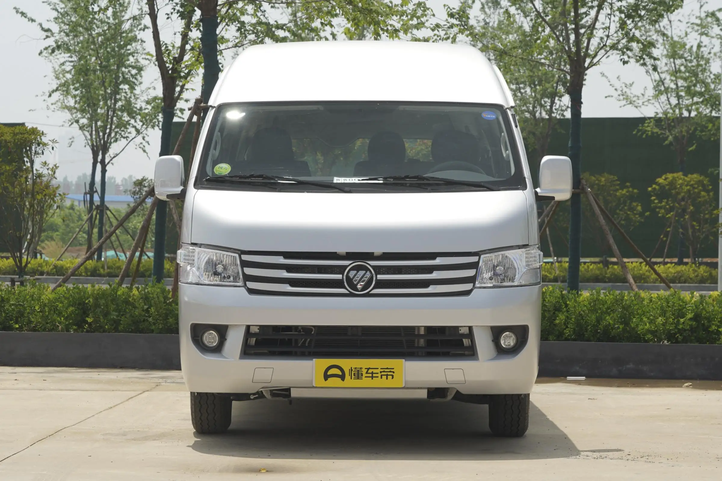 Chinese Diesel Foton View CS2 Buses Cargo Mini Van 18 Passager Minibus