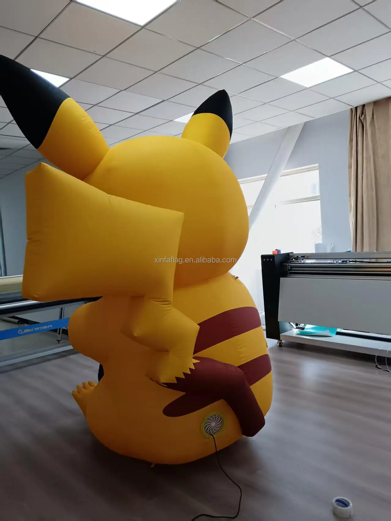Custom Large Size Mascot PVC Giant Inflatable Character