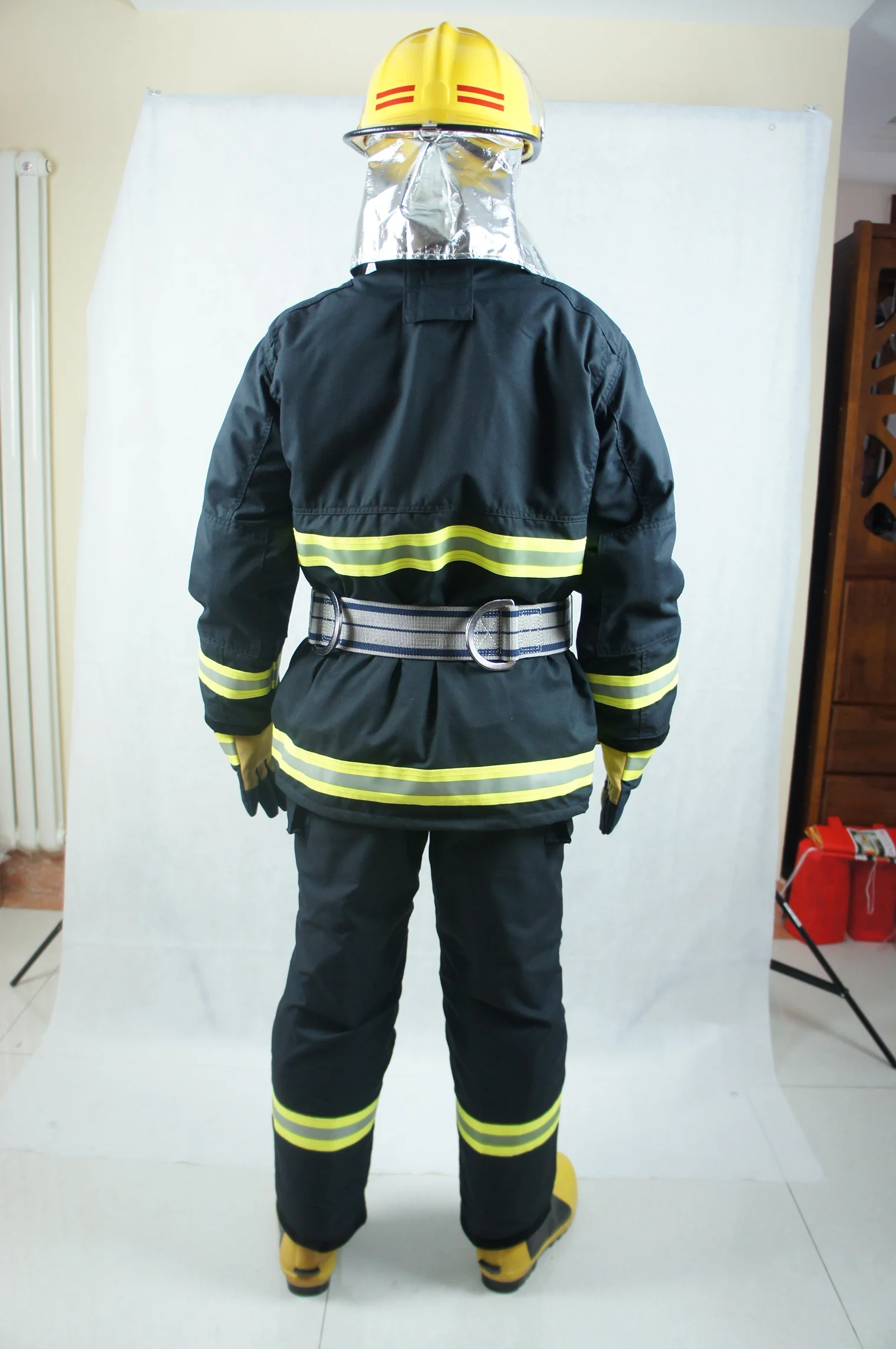 Firefighter Clothing - High Fire Resistant Protection