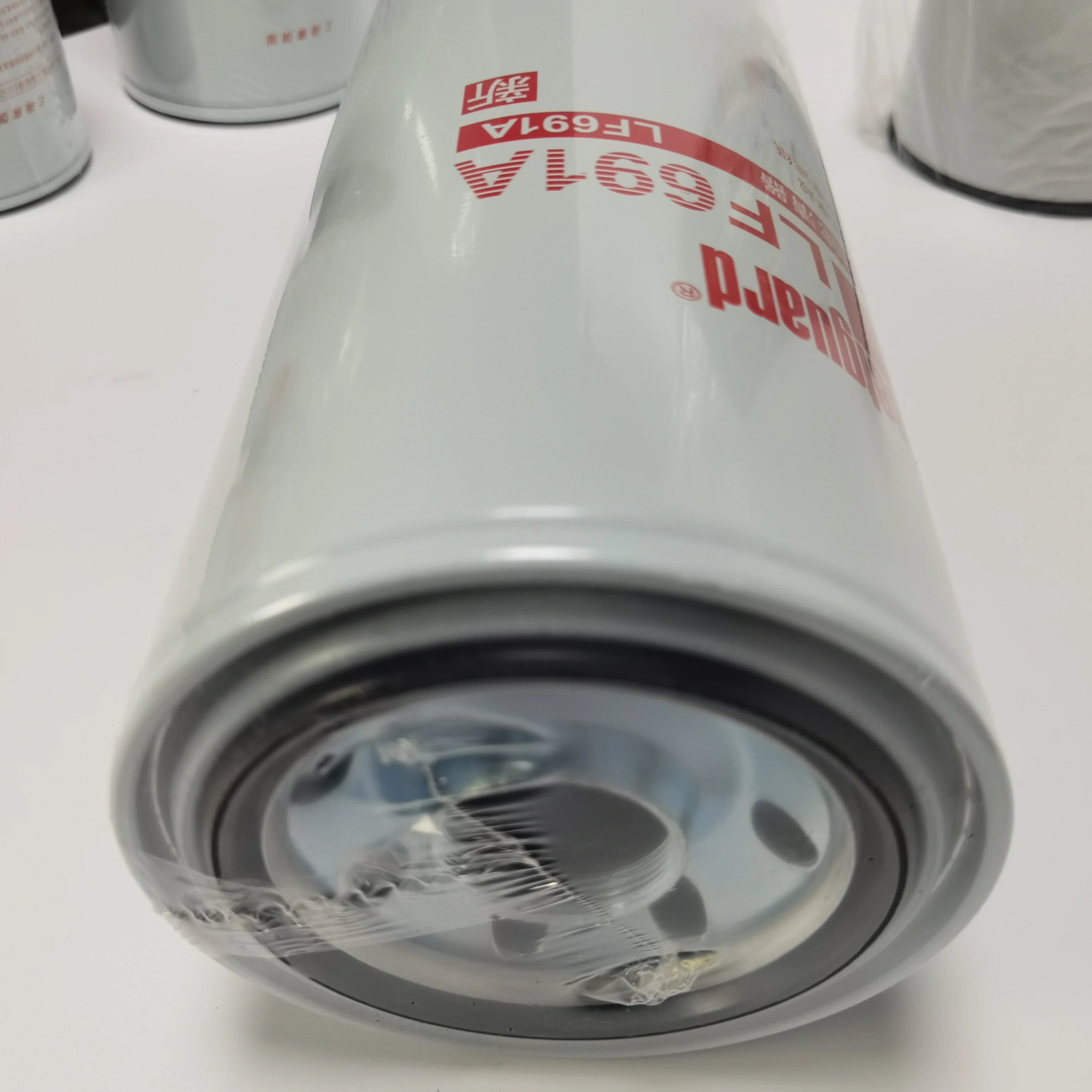 Fleetguard Lf691a Diesel Oil/lubricant Filter For Caterpillar - Buy Caterpillar Compatible Oil ...