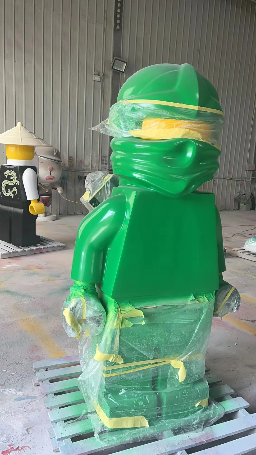 Factory Custom Figure High Quality Life Size Lego Characters Statue ...