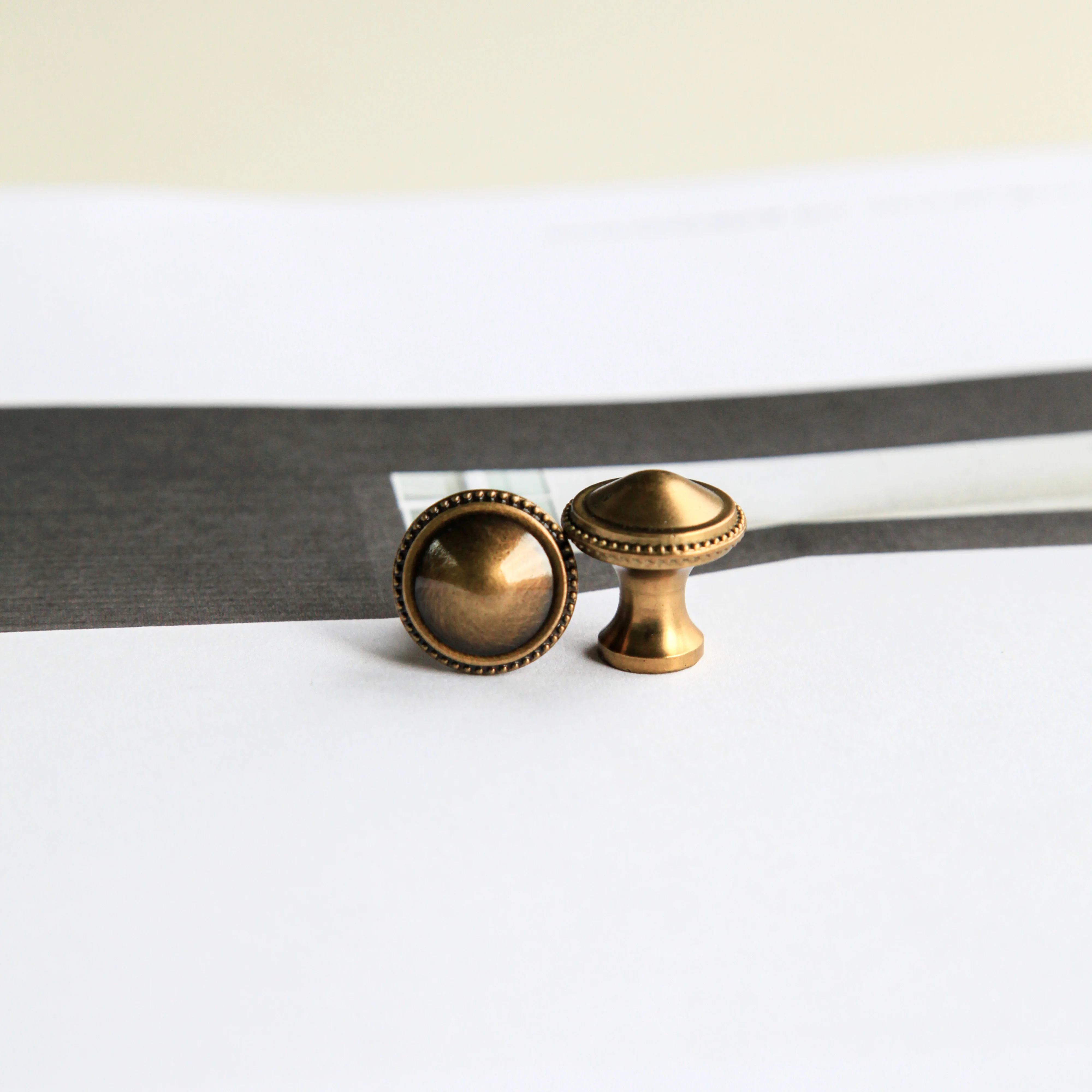 Maxery Vintage Euro Medieval Brushed Bronze Cabinet Handle Knob Round ...