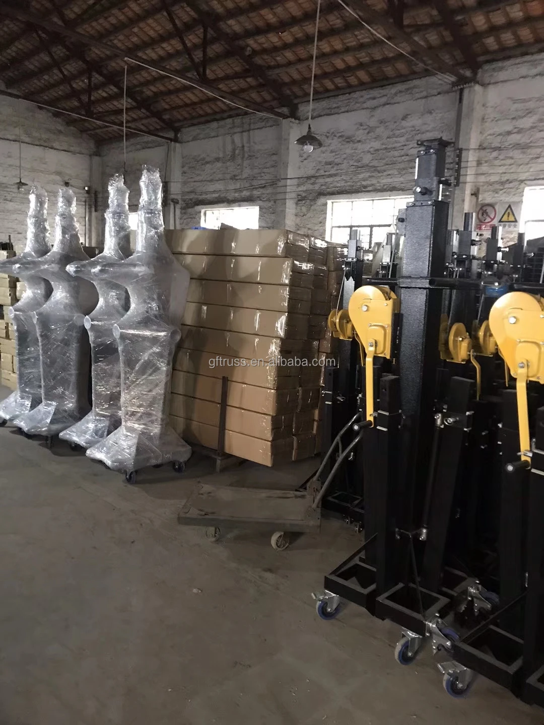 Elevator Array Tower - 6m Heavy Hand Crank Lift Lighting