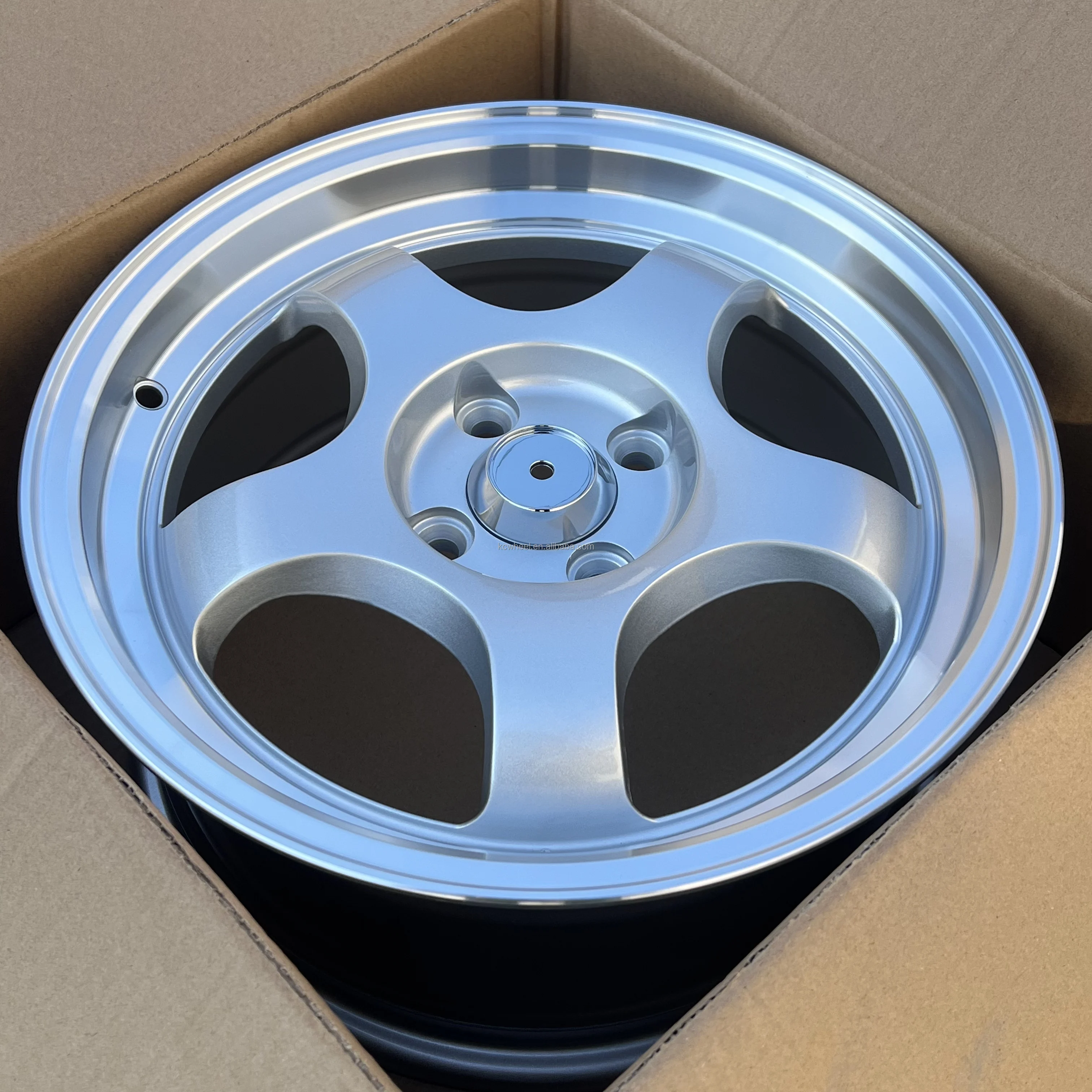 New 14-15 Inch Machined Lip Alloy Rims for Passenger Cars