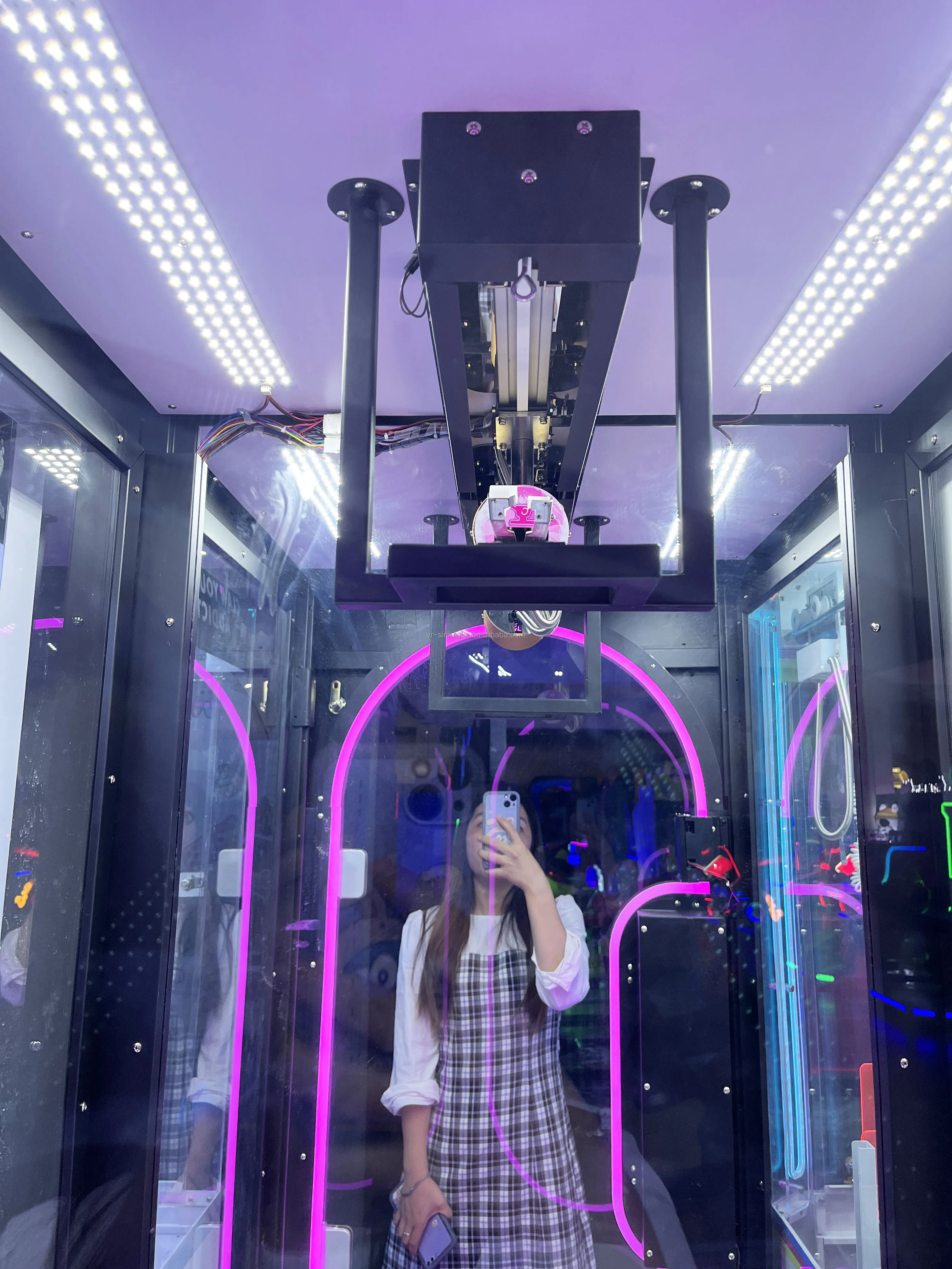 Dreamland Factory Coin Operated Cut Ur Prize Vending Machine Bill ...