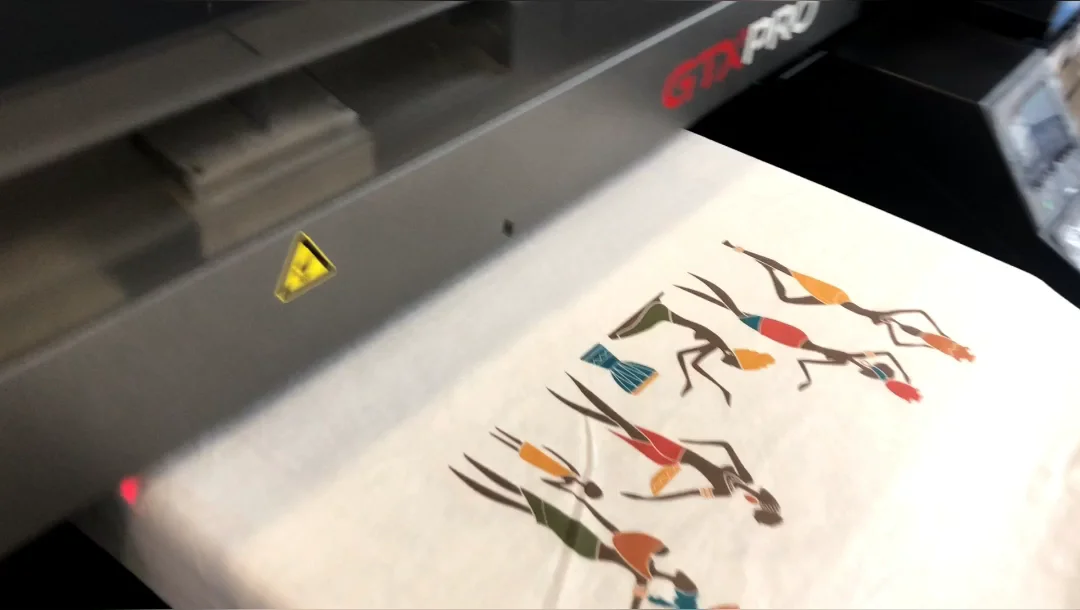 Custom Digital Printing Reversible Boxy Cut T Shirt White T-shirt Black ...