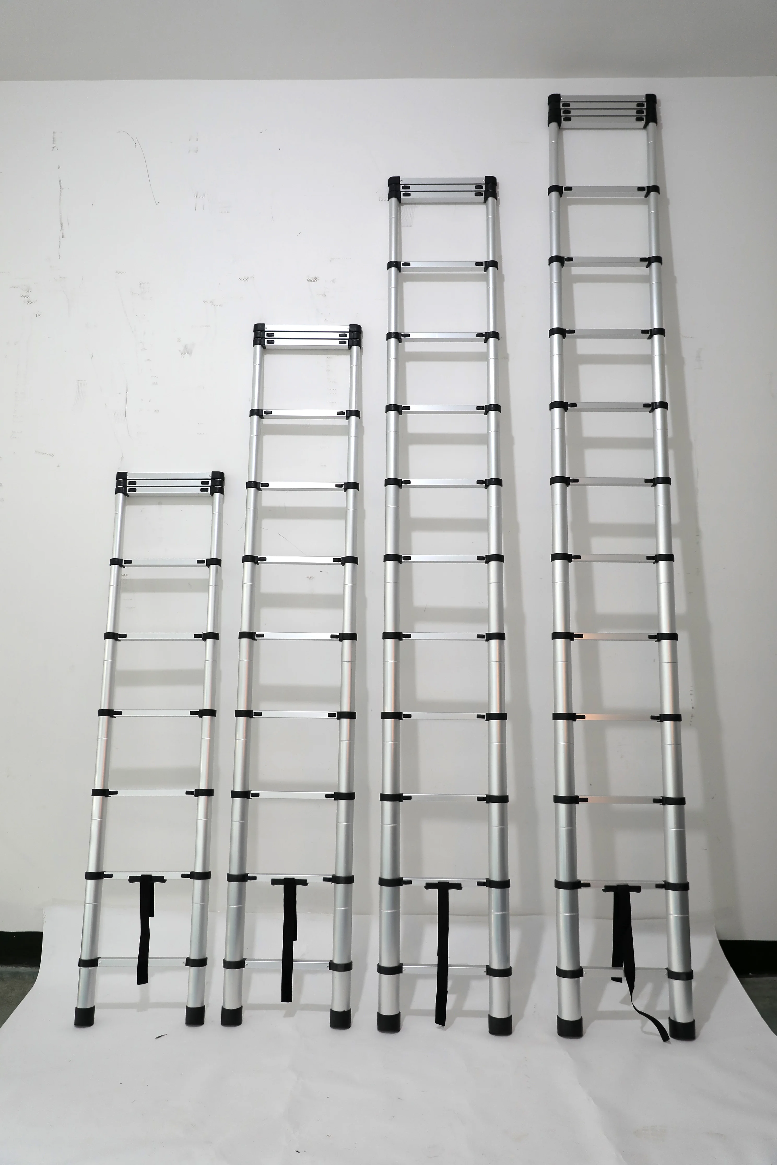 2.6m Aluminum Safety Folding Telescopic Ladder - EN131 Certified