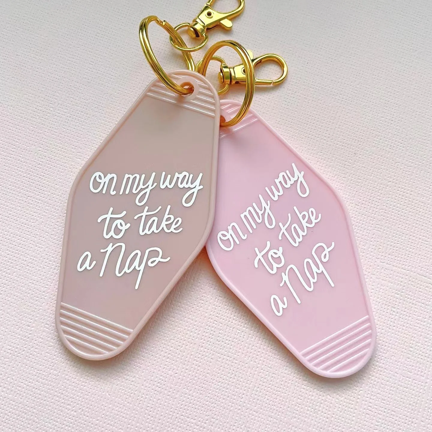 10 Blank Metal Motel Keychains with Display Cards for Hotels| Alibaba.com