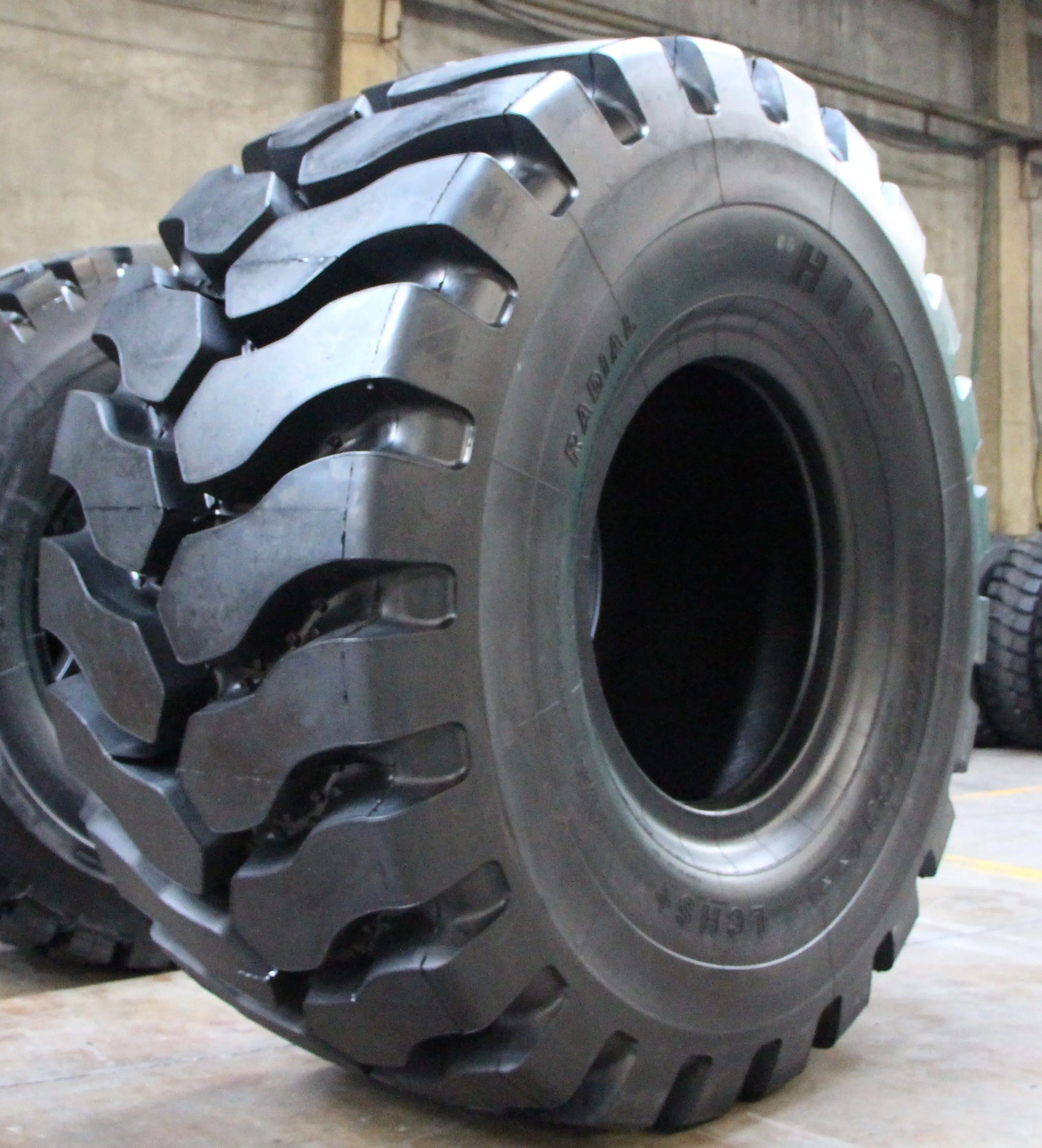 L5 Radial OTR 20.5R25 23.5R25 Loader Tyre - Durable & Efficient