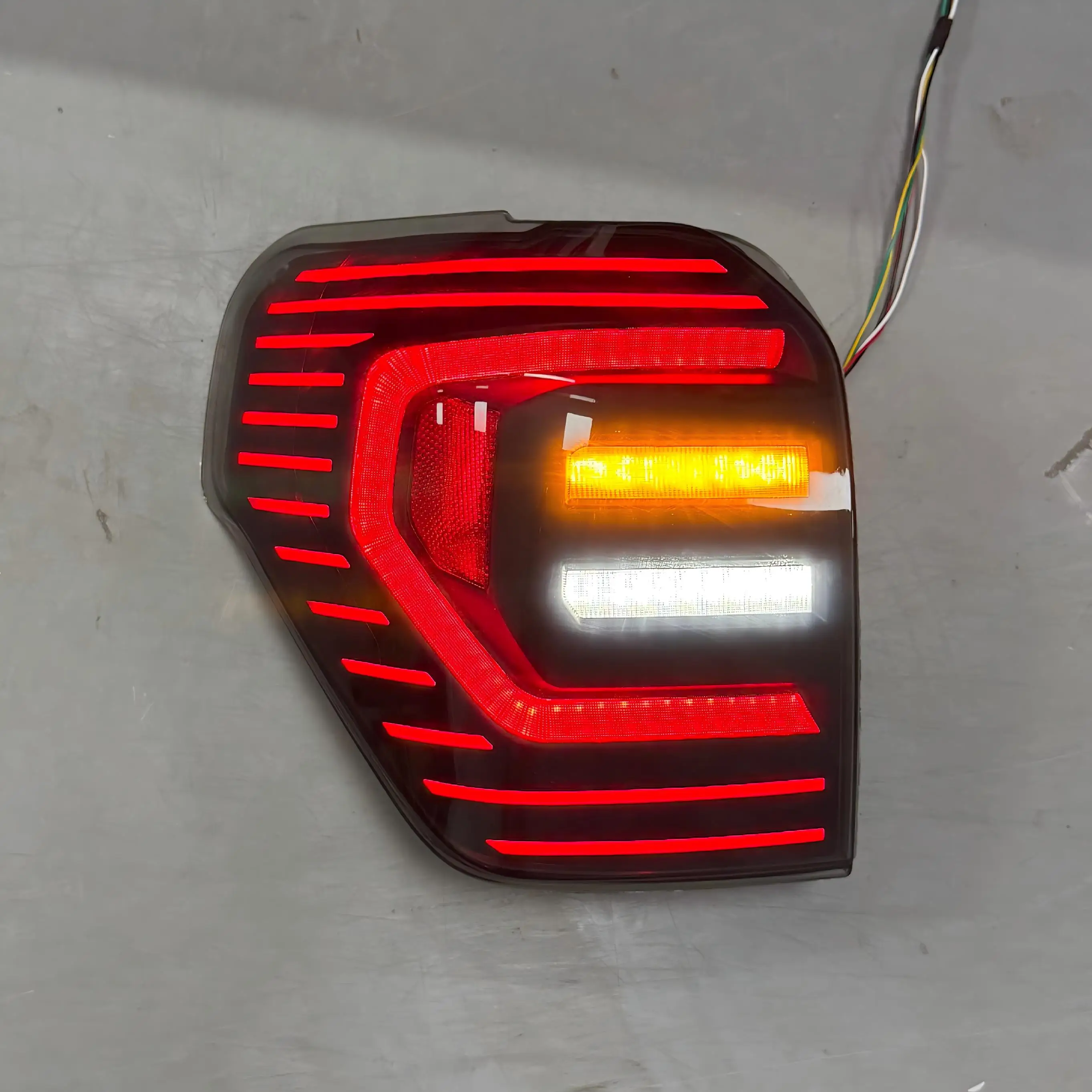 Auto LED Dynamic Taillight Assemblies Car Lights Accessories Lighting ...