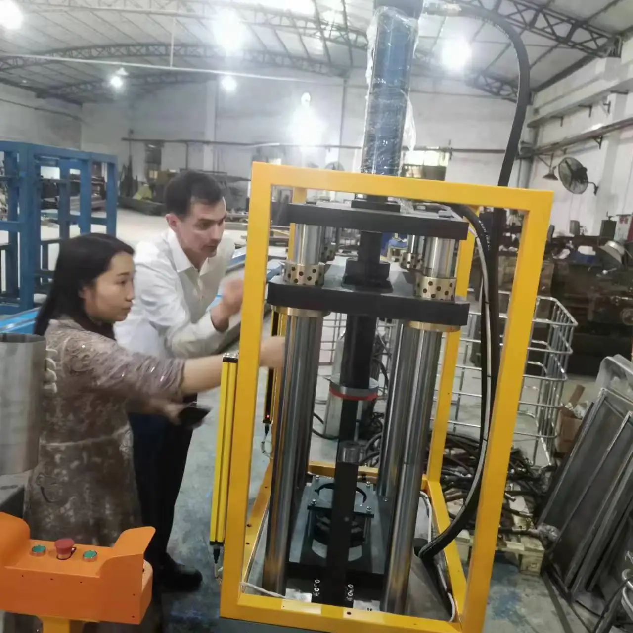 Handheld Ibc Cage Flattening And Punching Hole Machine With Welder ...