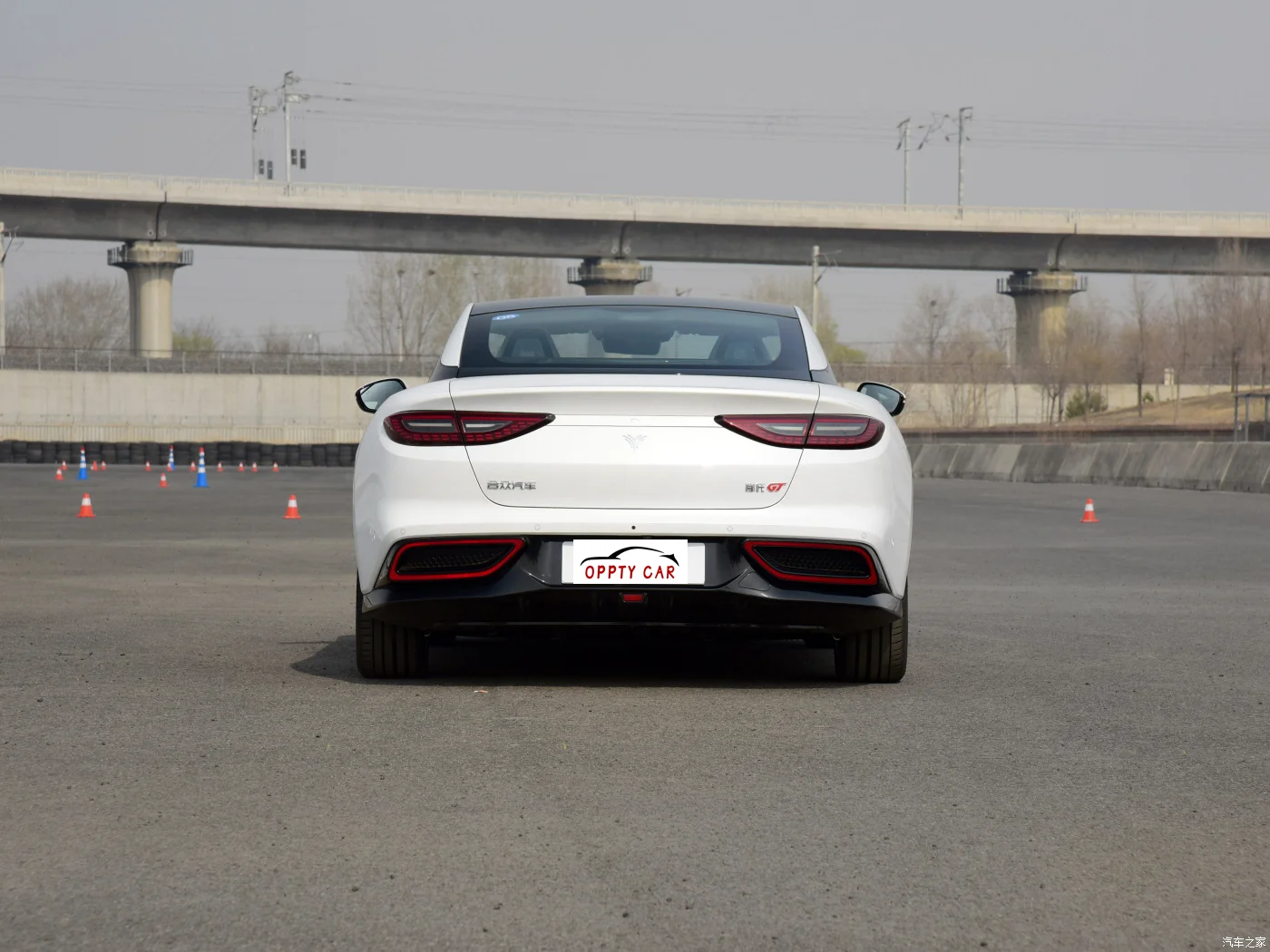 High-looking Electric Car Neta Nezha Gt 660km Awd Top Speed 190km/h Nezha Neta Gt Aya Sport New ...