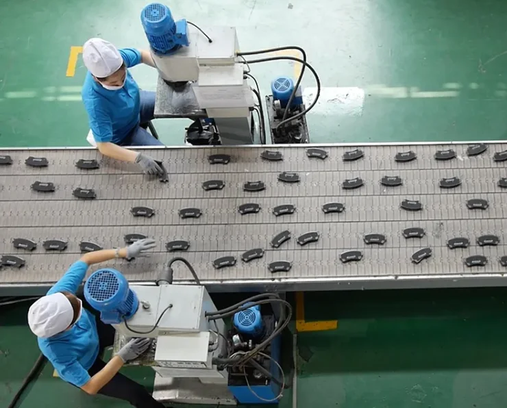 High-performance Brake Pad Making Machines - 250 Tons, 300 Tons, 450 Tons