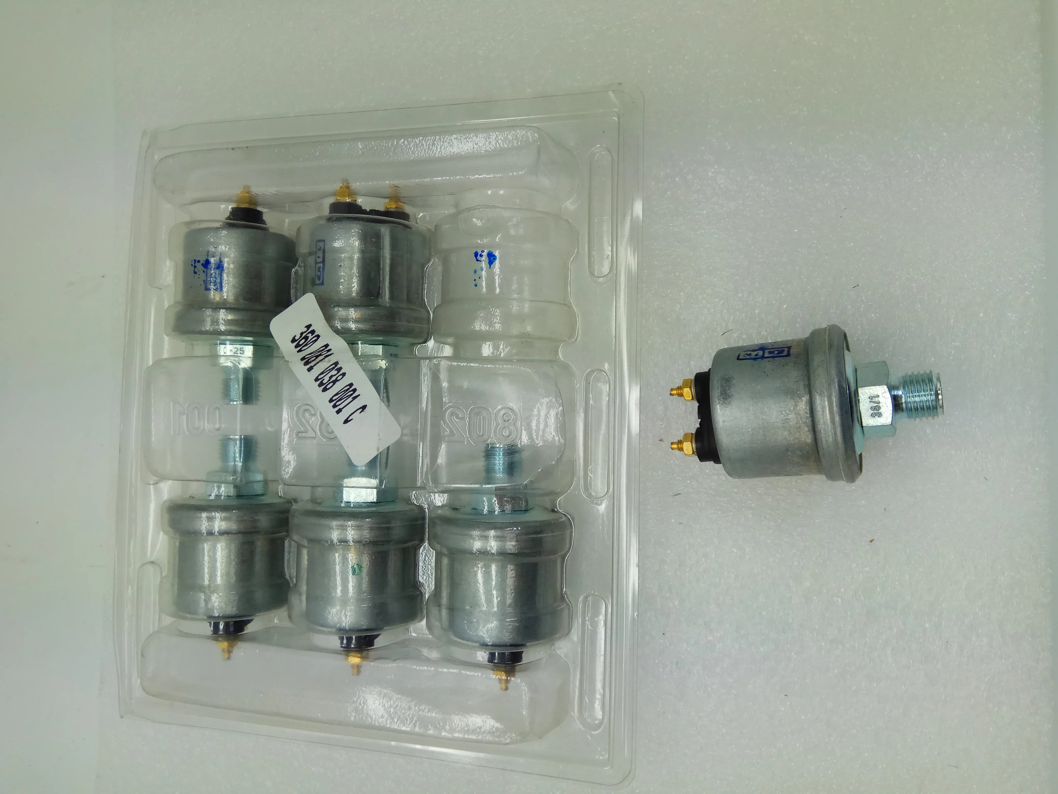 Genuine MTU Parts - VDO Original Oil Pressure Sensor 360-081-038-001