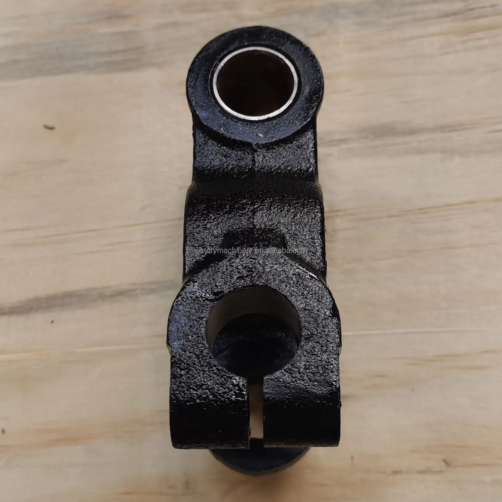 ISUZU FRR ELF FSR Truck Rear Suspension Spring Shackle