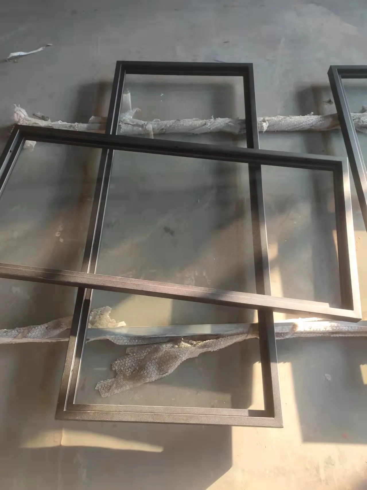 Simple Iron Window Grills Window Modern Style Steel Frame Slimline ...