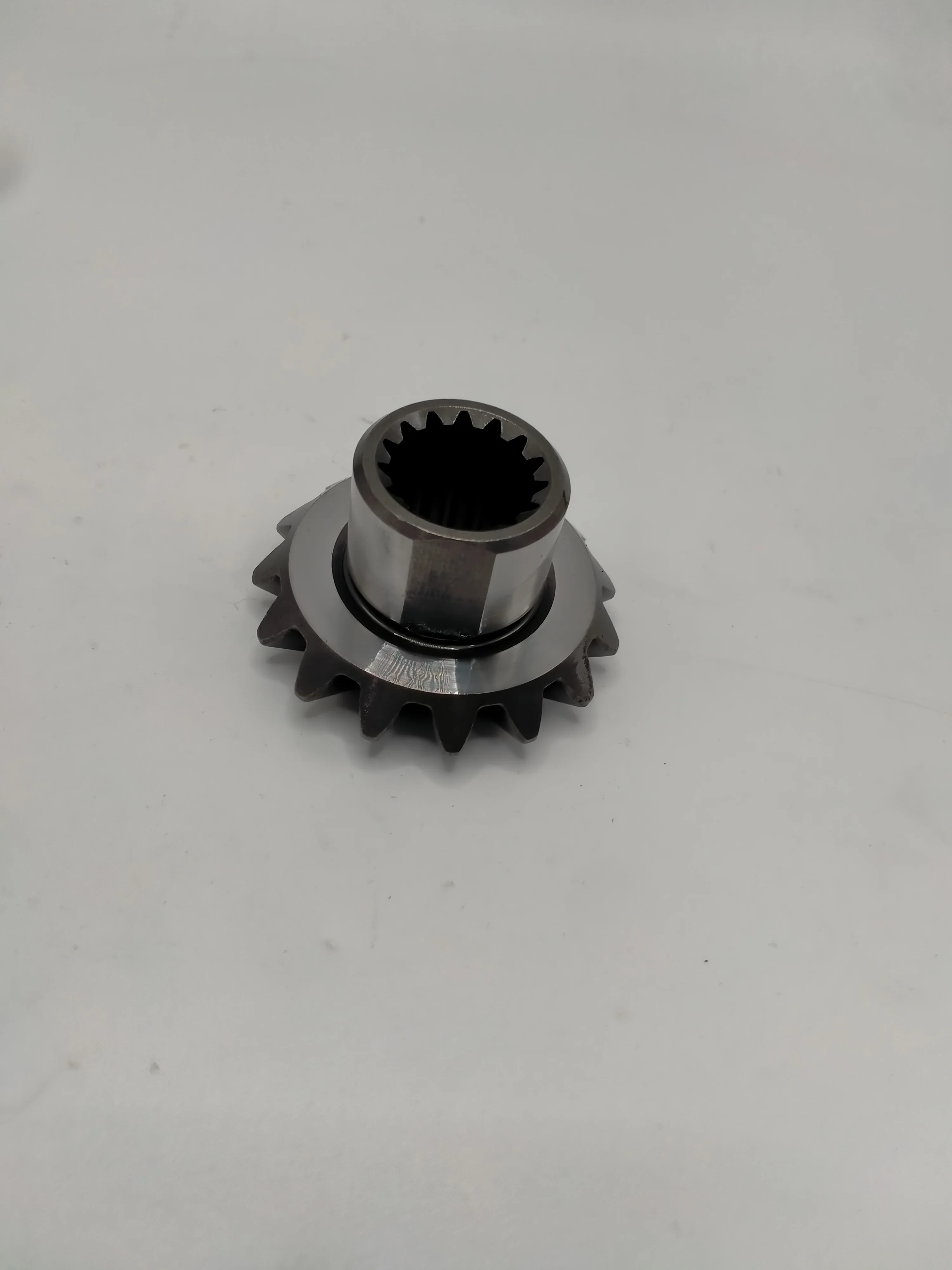 Customized Teeth And Modulus Pinion Bevel Gear For Tractor Or Truck Of ...