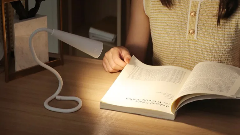 3-color Temperature Bedside Table Top Reading Lamp Customized Fashion ...