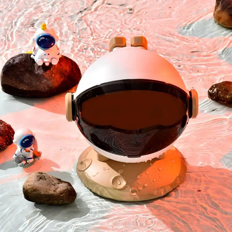 Spaceman-Themed Plastic Futuristic Desk Organizer Adjustable ...