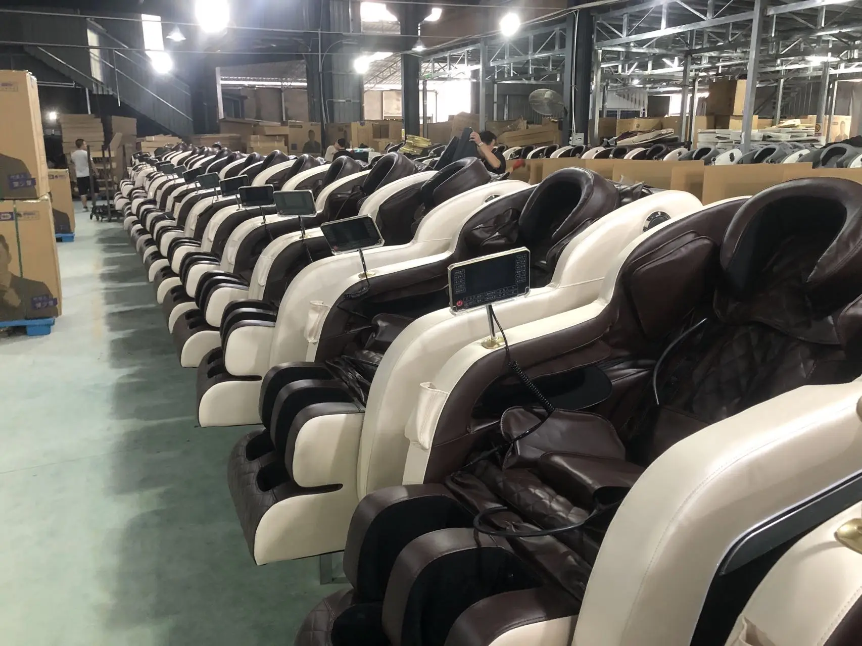 Jare 7688 Full Body Massage Chair - Zero Gravity & Heating